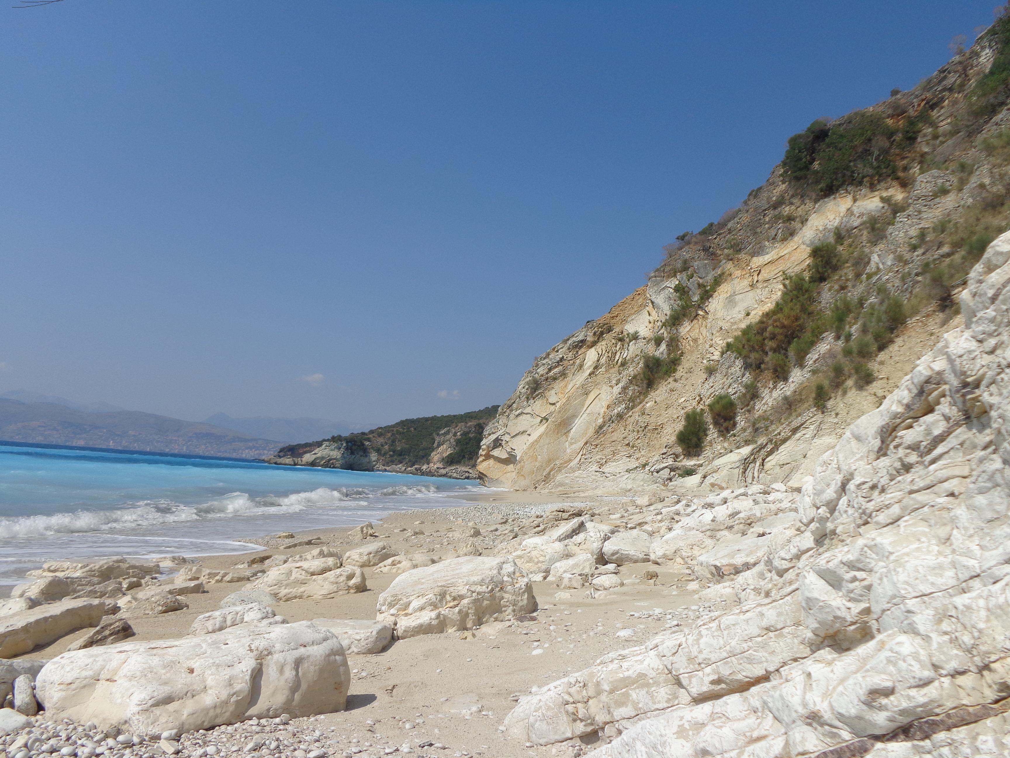 Shpella e Pëllumbave