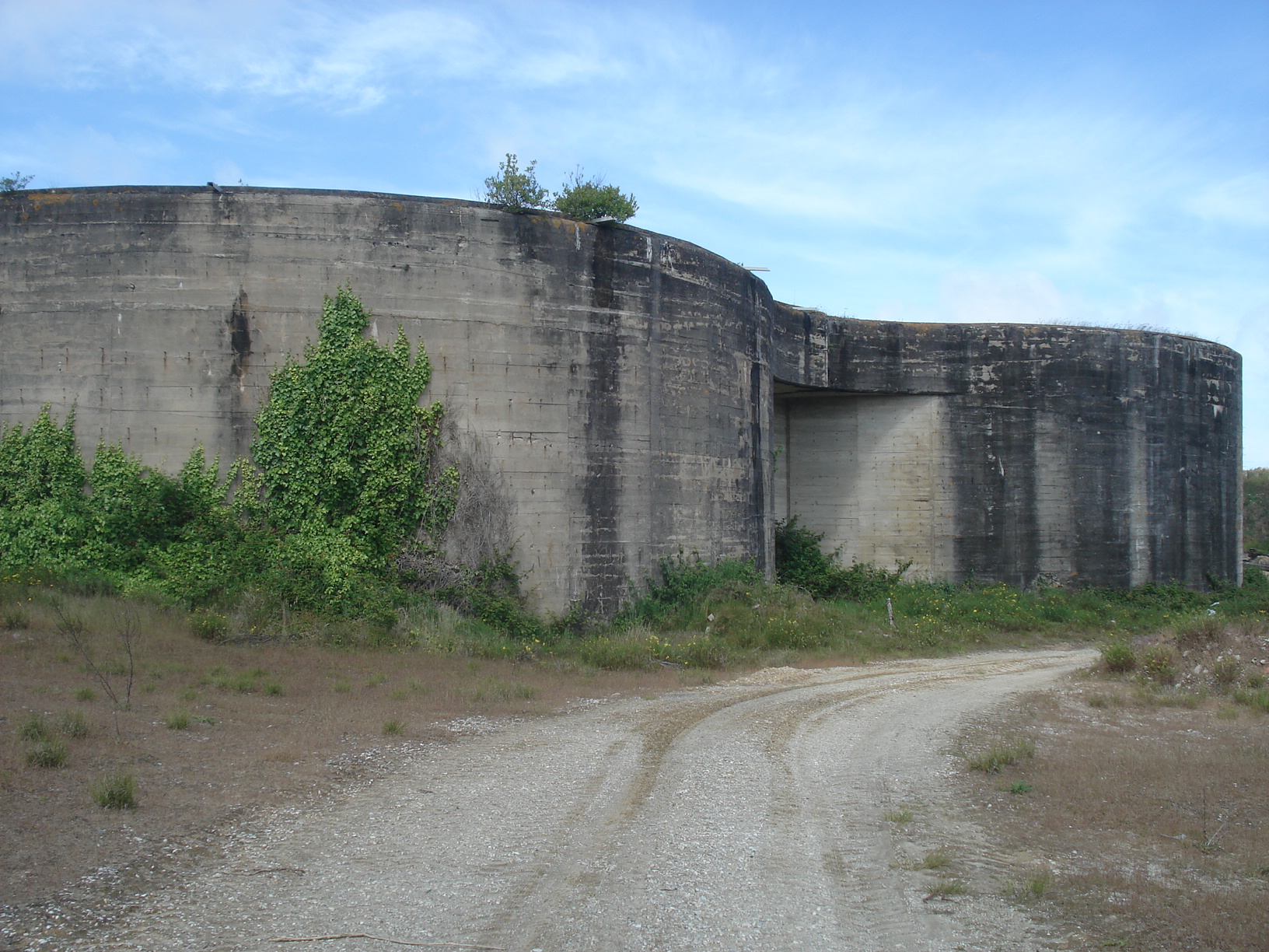 WW2 fuel oil tanks | Second World War 1939-1945, ruins, oil/fuel ...