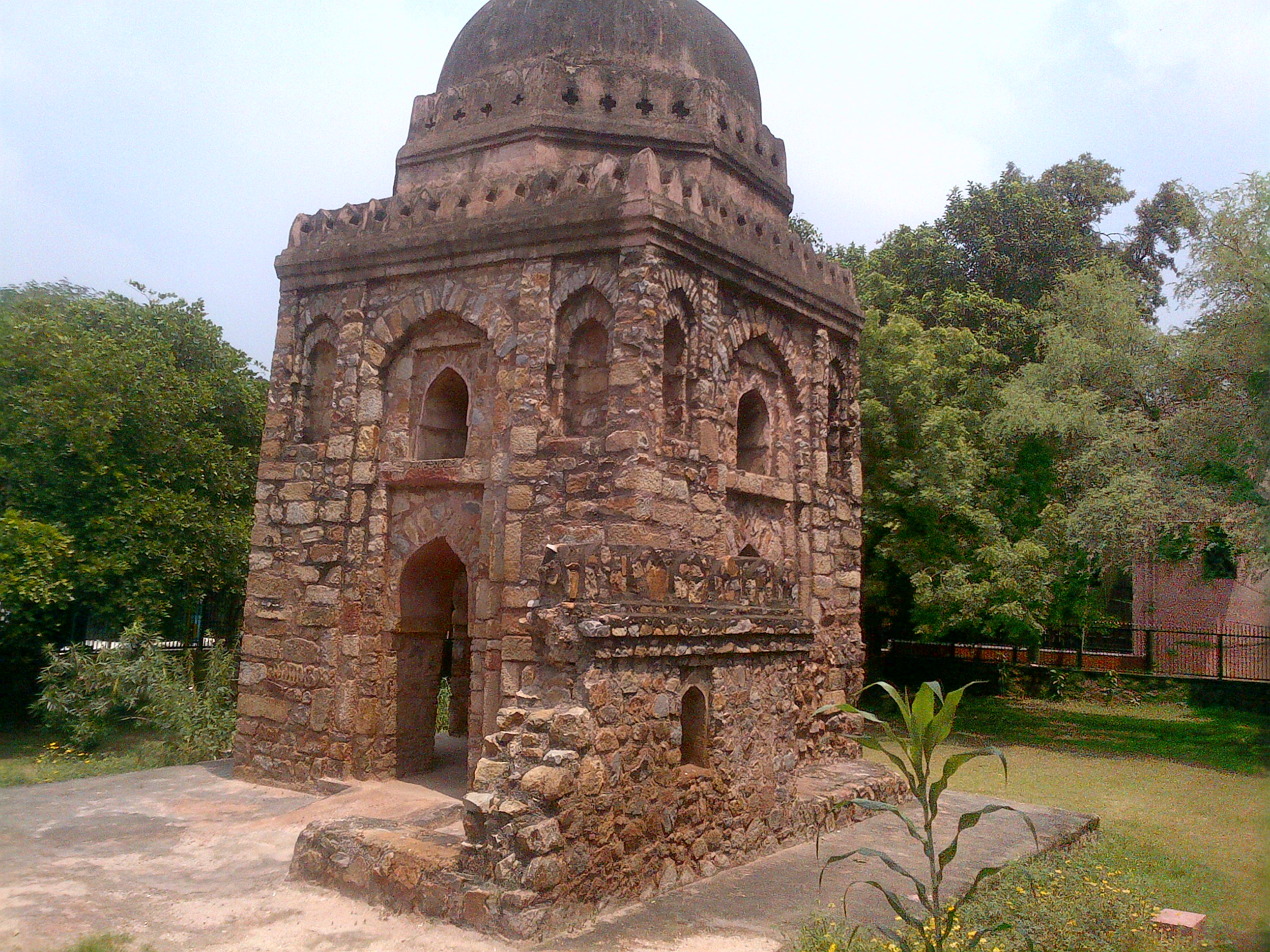 Chhoti Gumti - Delhi | monument