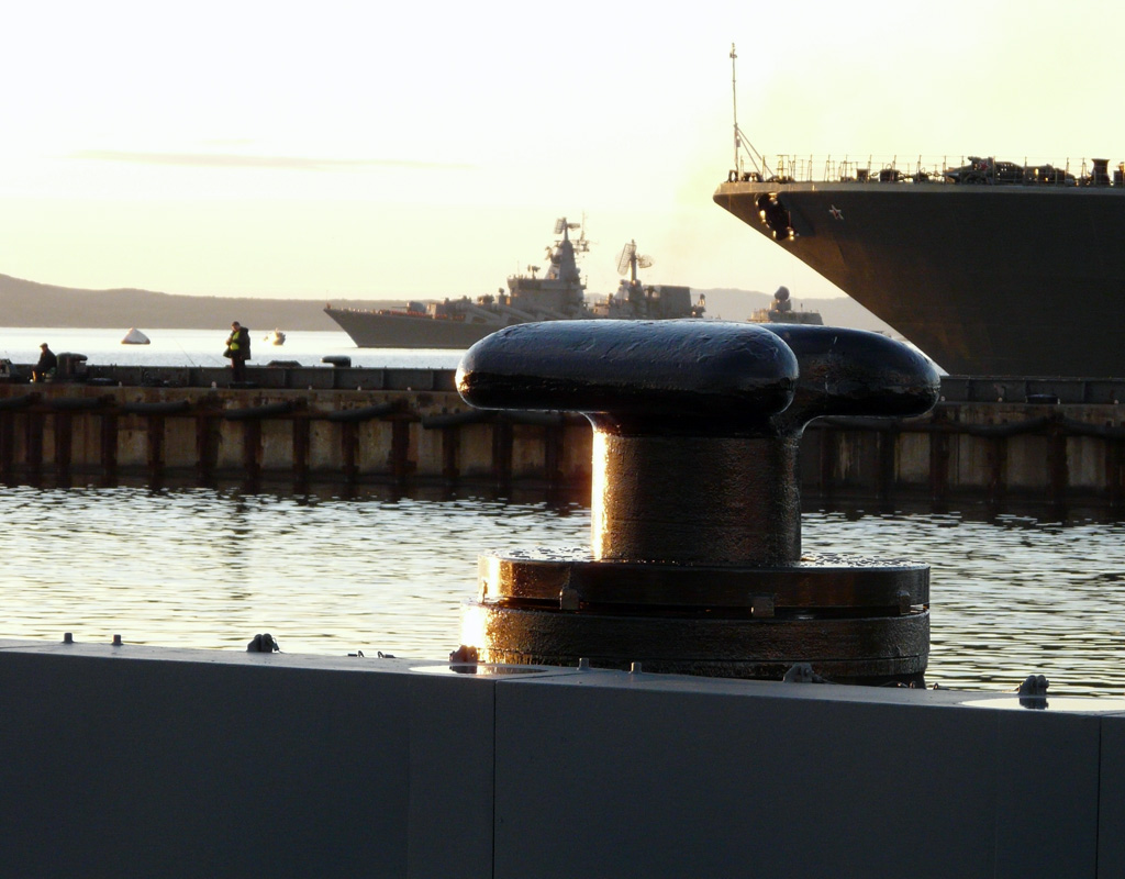 Home berths of the Northern Fleet main warships - Severomorsk