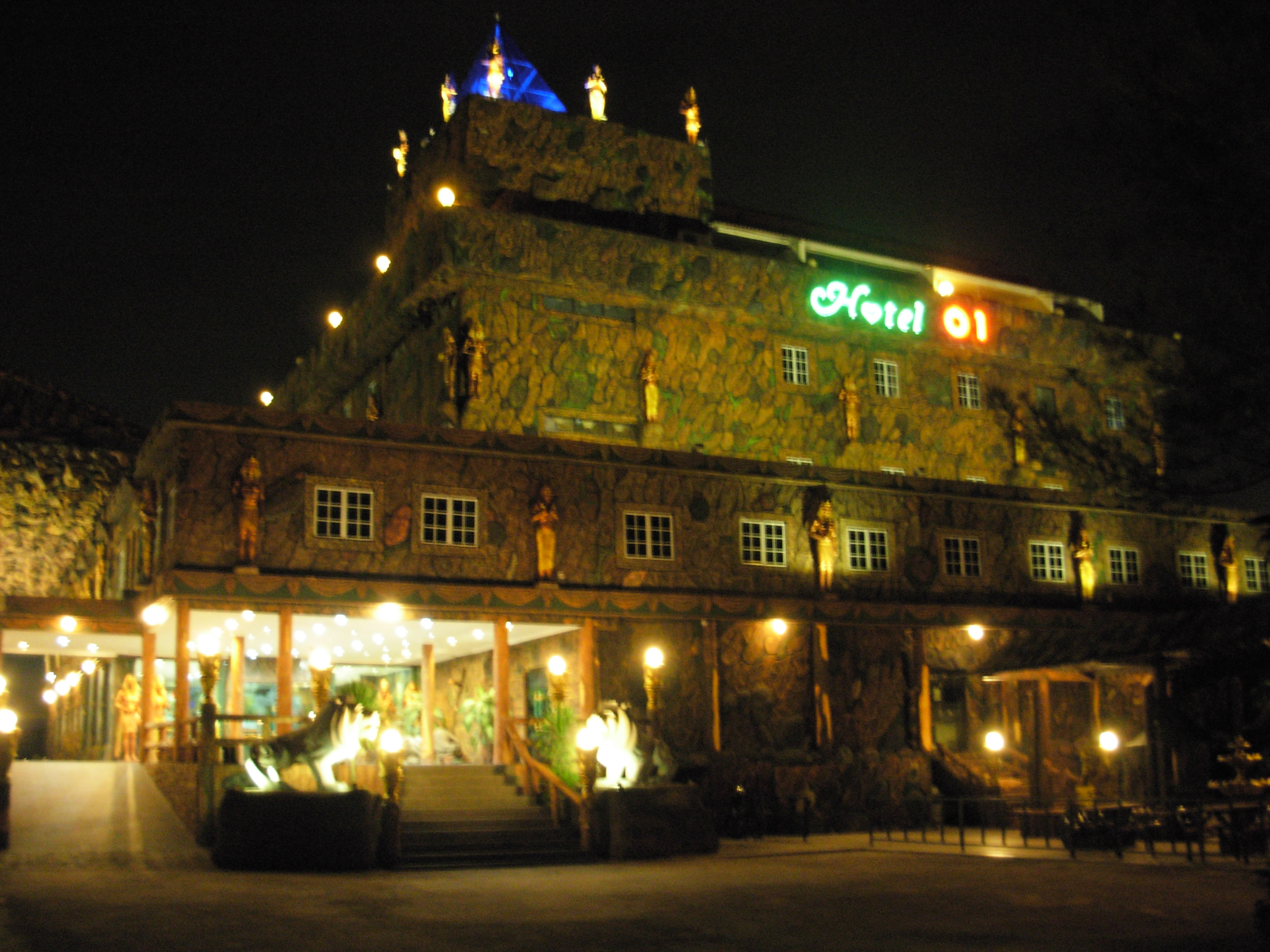 Hotel 01 - Perumperindo.co.id