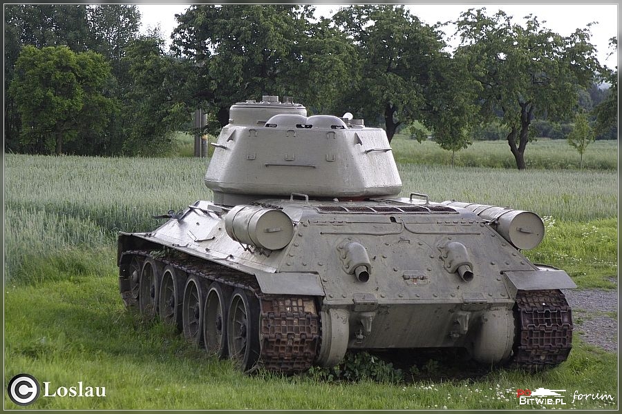 Russian T-34/85 tank | druhá světová válka 1939-1945, vojenský, historický