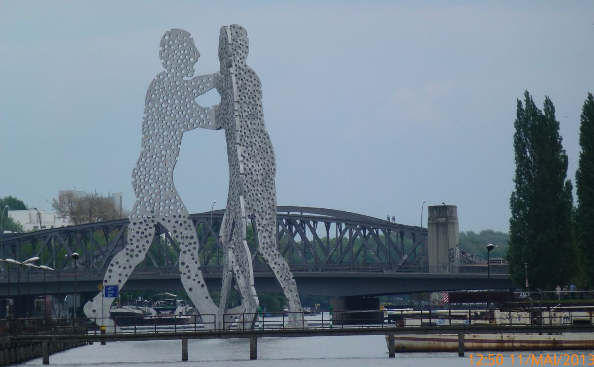 Molecule Man - Berlin