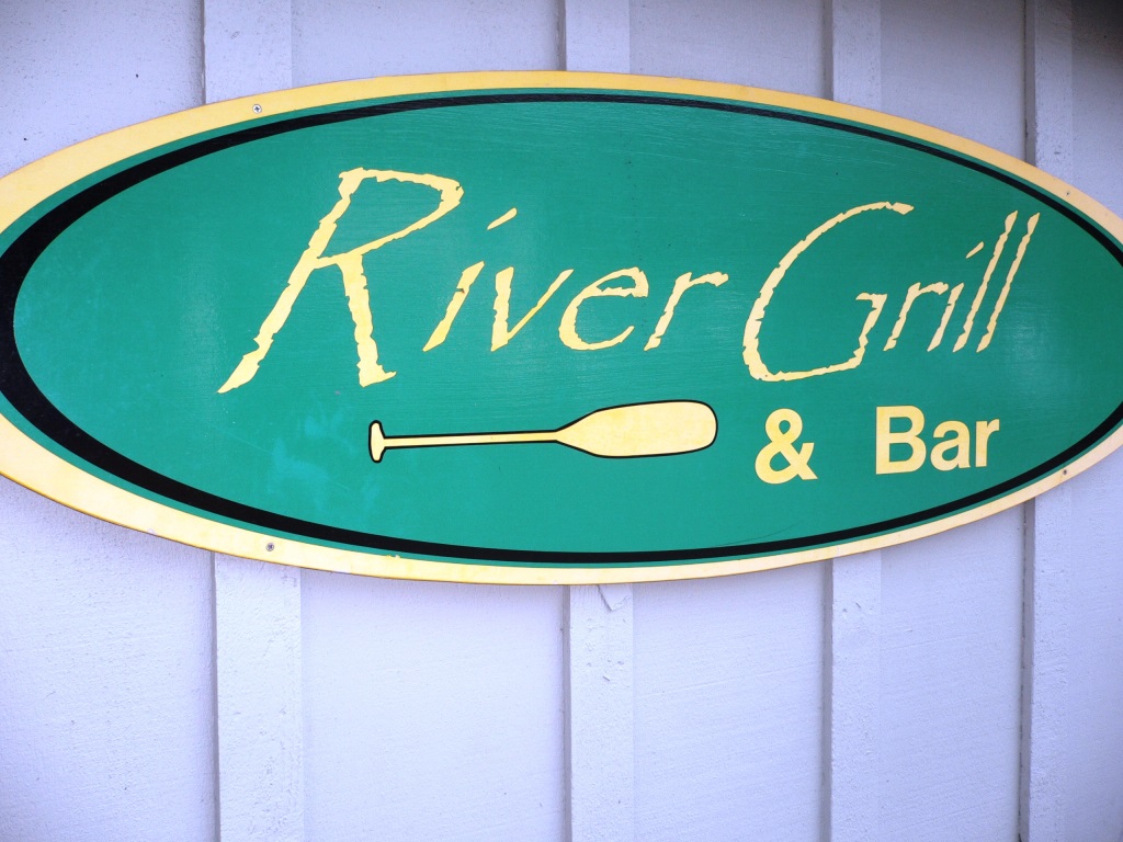 River Grill & Bar