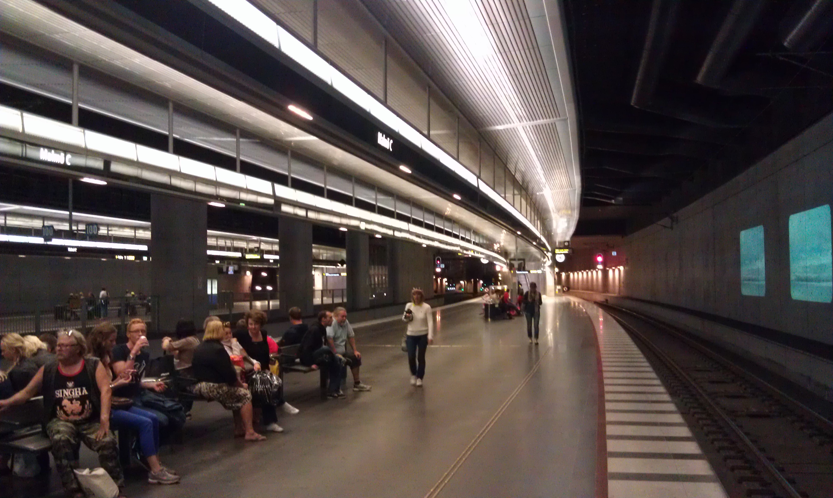 Malmö Central Railway Station - Malmö