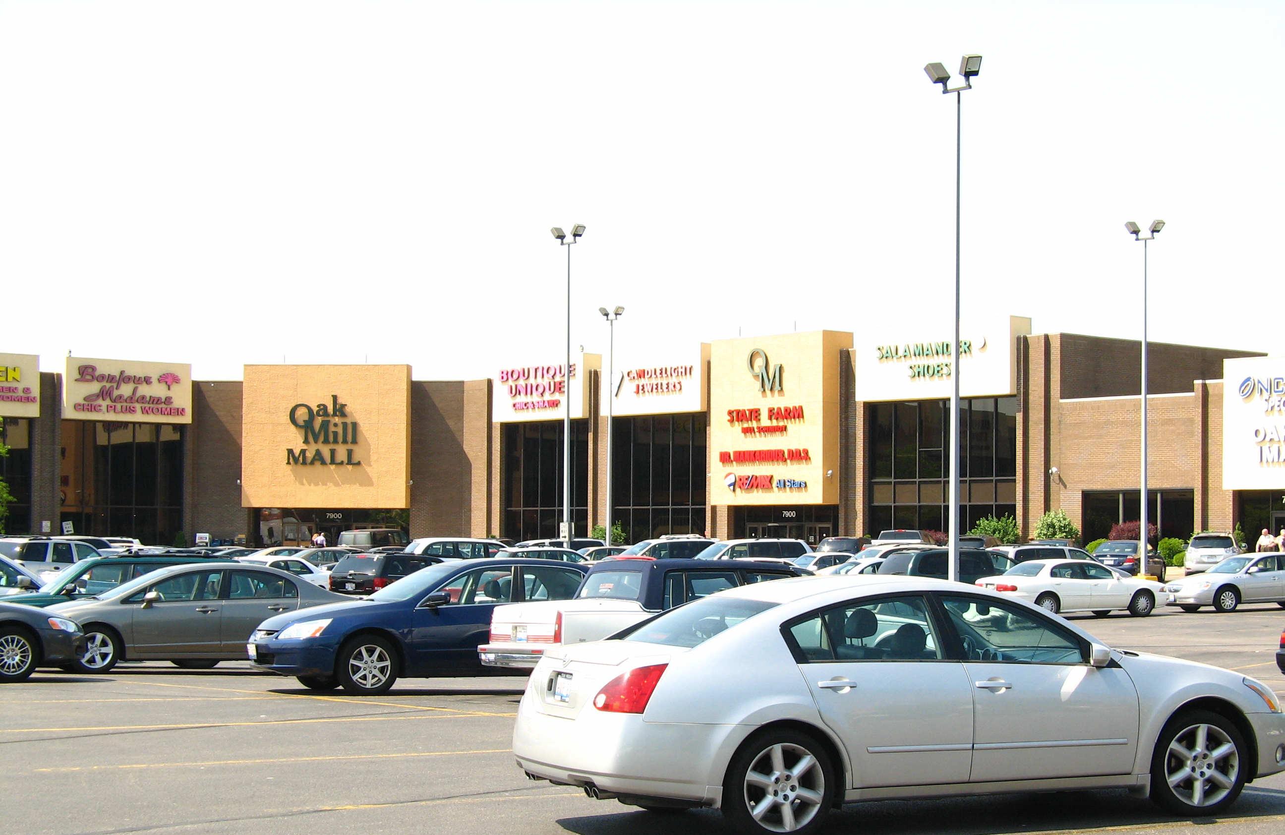 Oak Mill Indoor Mall - Niles, Illinois