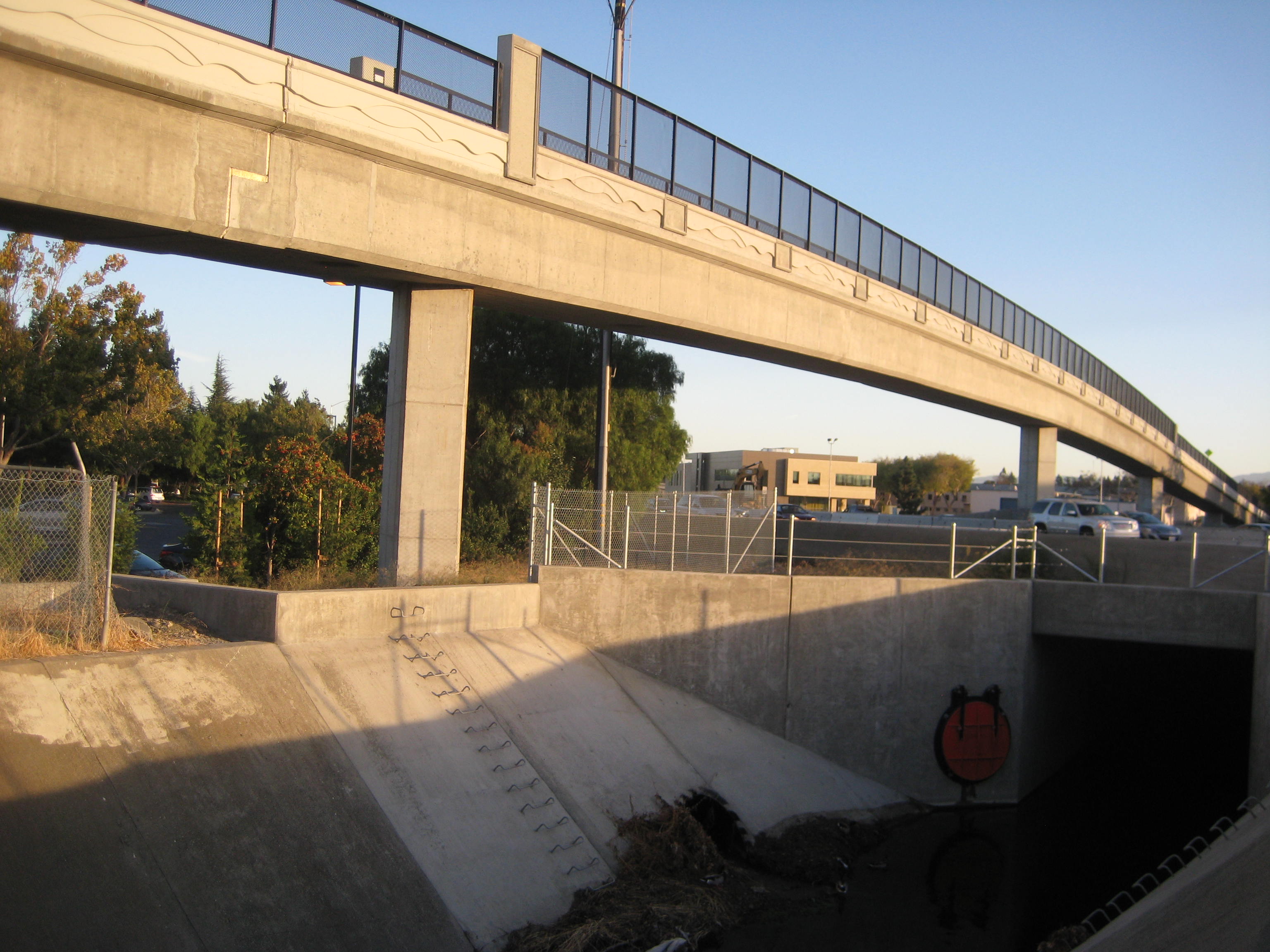 Permanente Creek Pedestrian Overcrossing - Mountain View, California