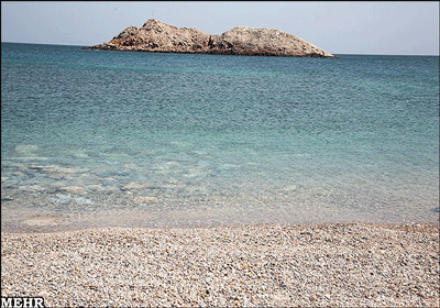 Lesser Faror Island / Farvargan