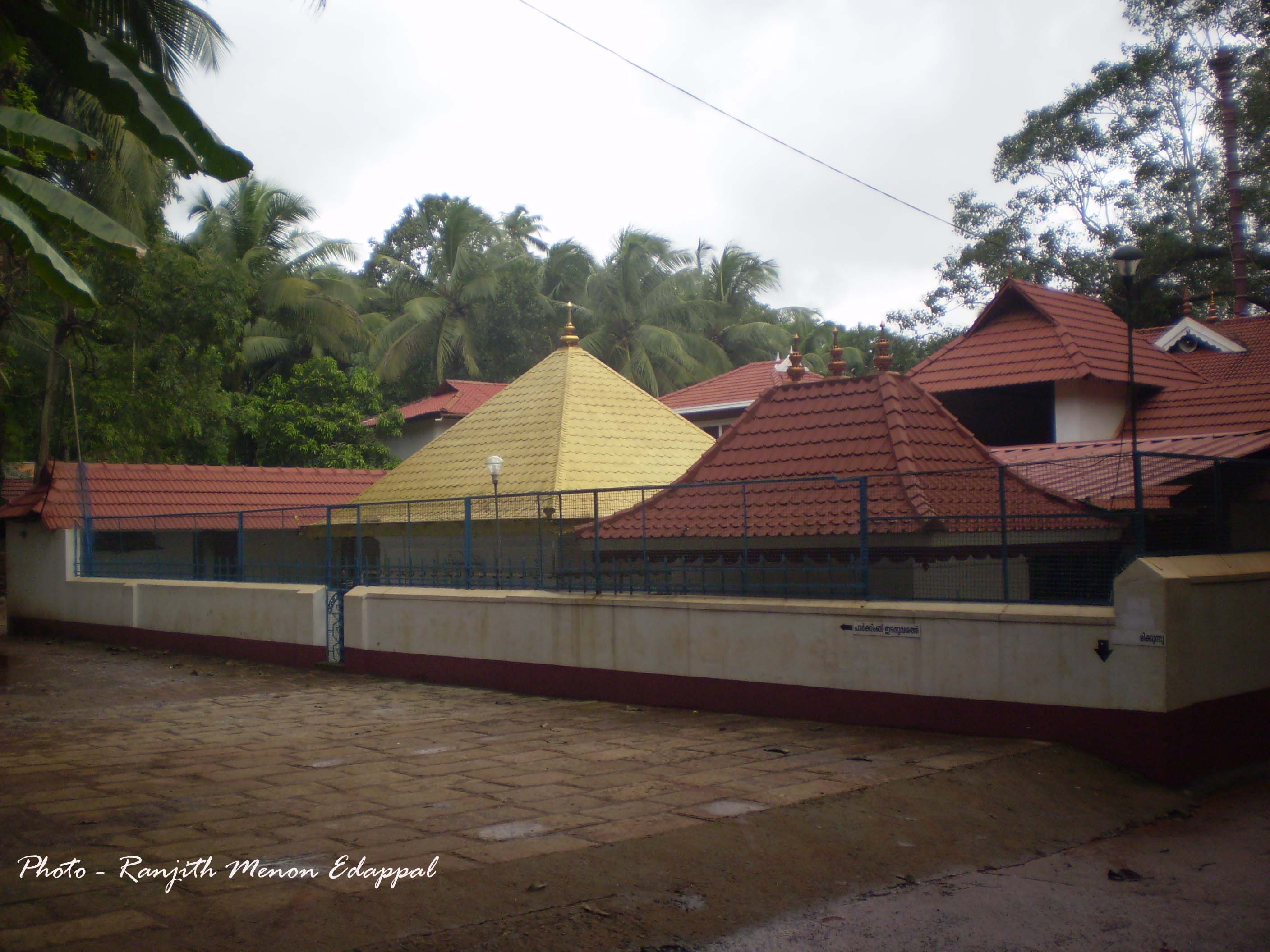 Sukapuram Kulangara Bhagavathy Temple - Edappal