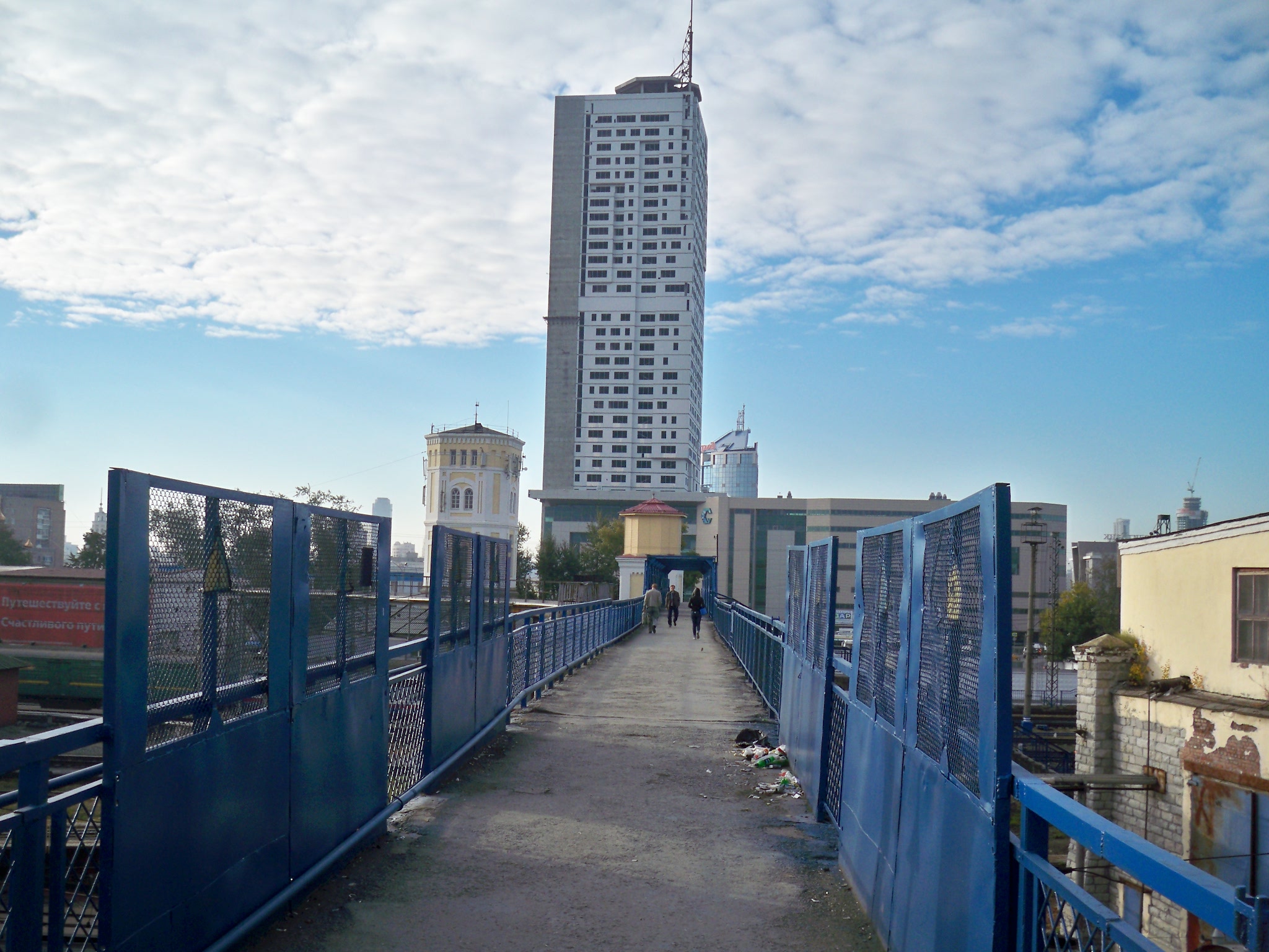 Надземный пешеходный переход - Екатеринбург