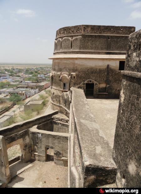 Bhakri का किला / गड़ Fort - BHAKRI