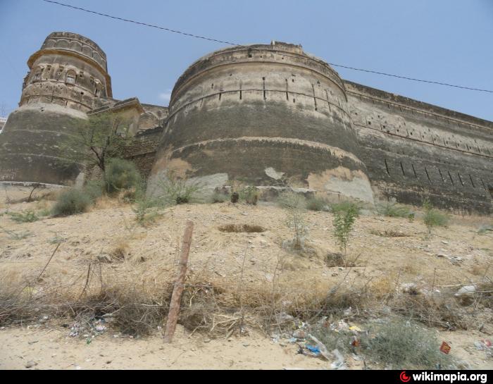 Bhakri का किला / गड़ Fort - BHAKRI