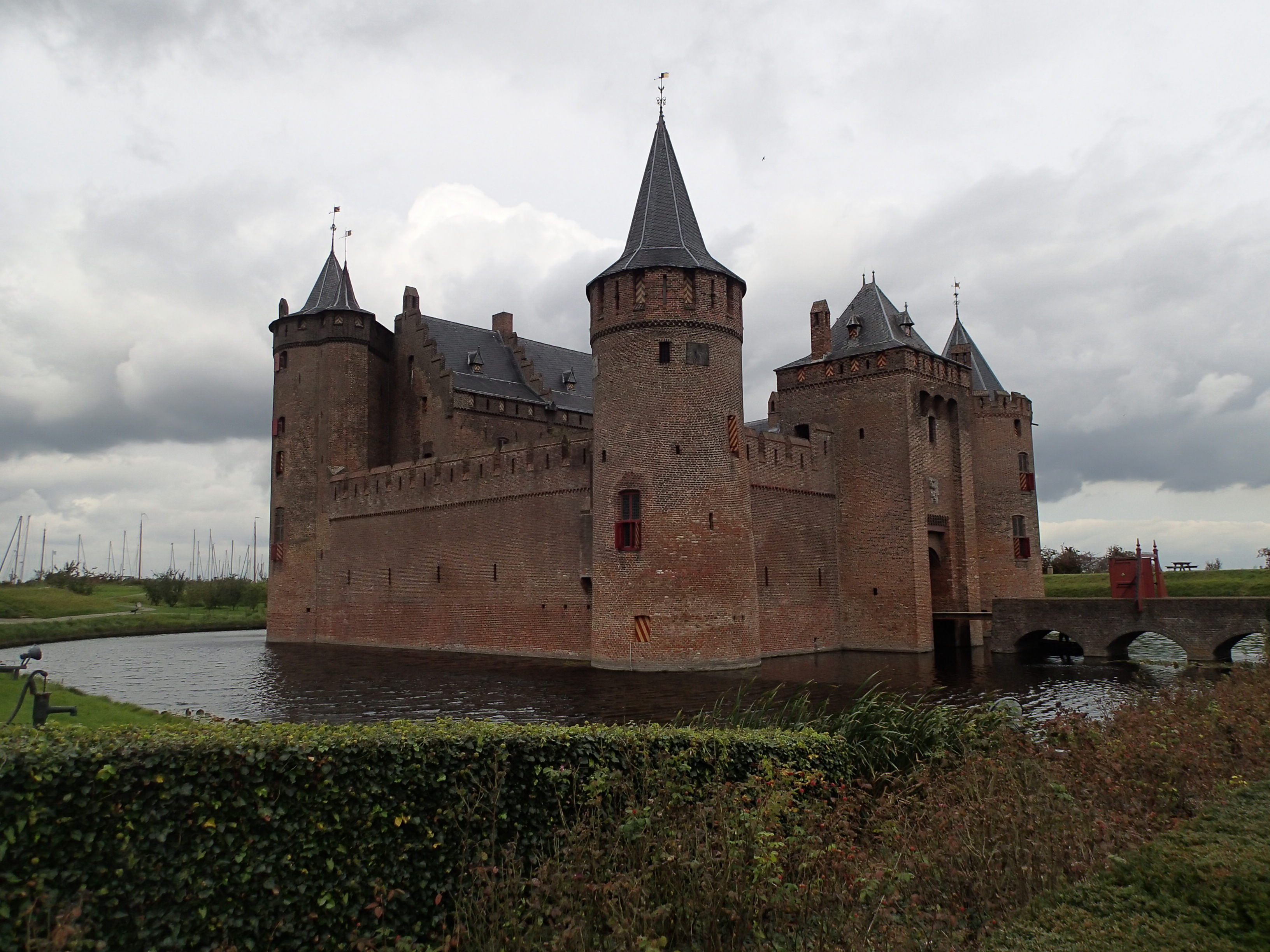 Muiderslot ("Muiden castle")