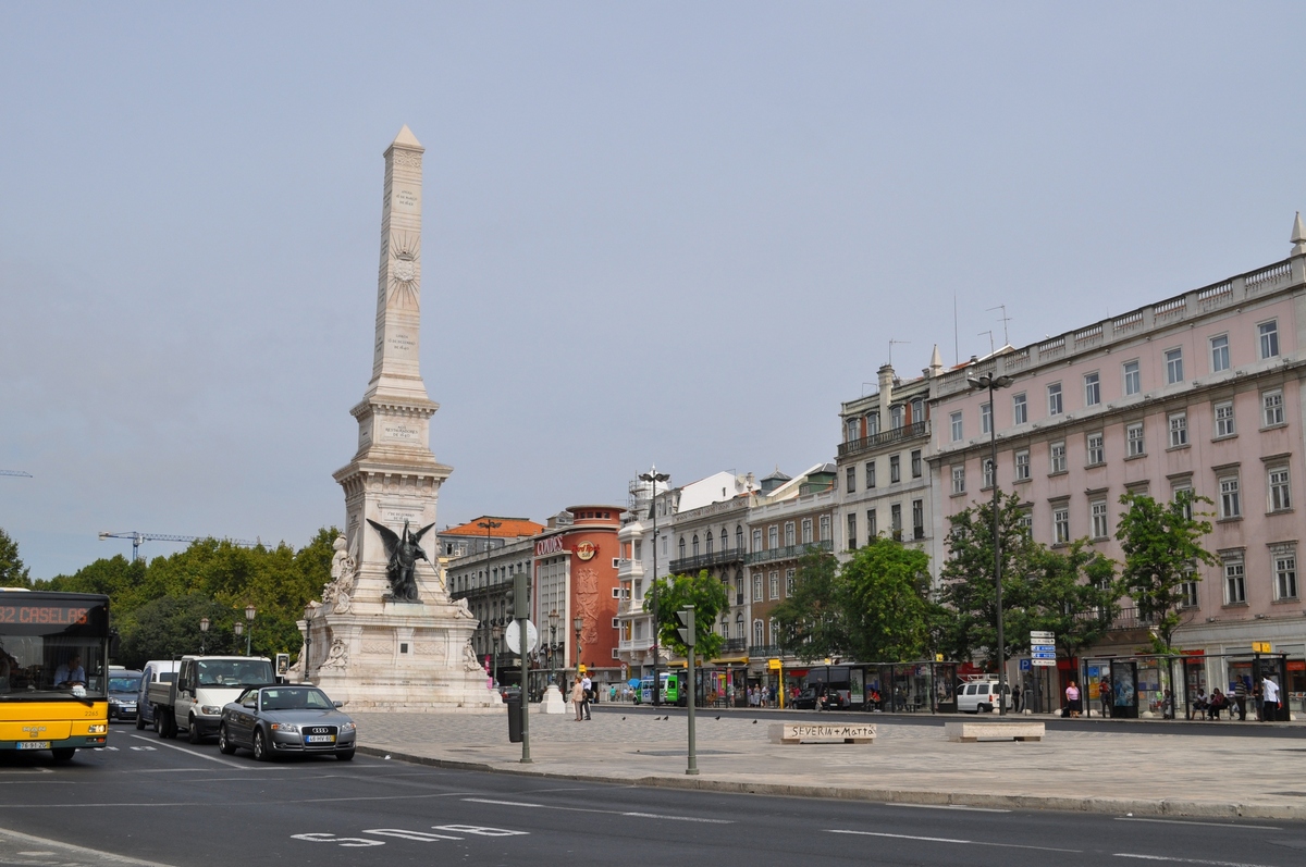 Praça dos Restauradores - Lisbon