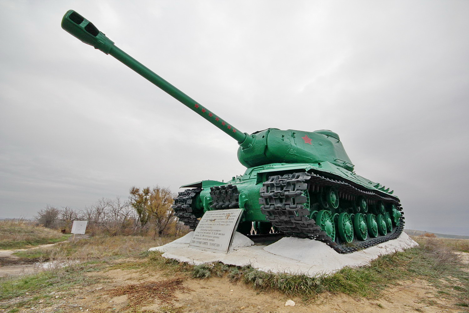 IS-2