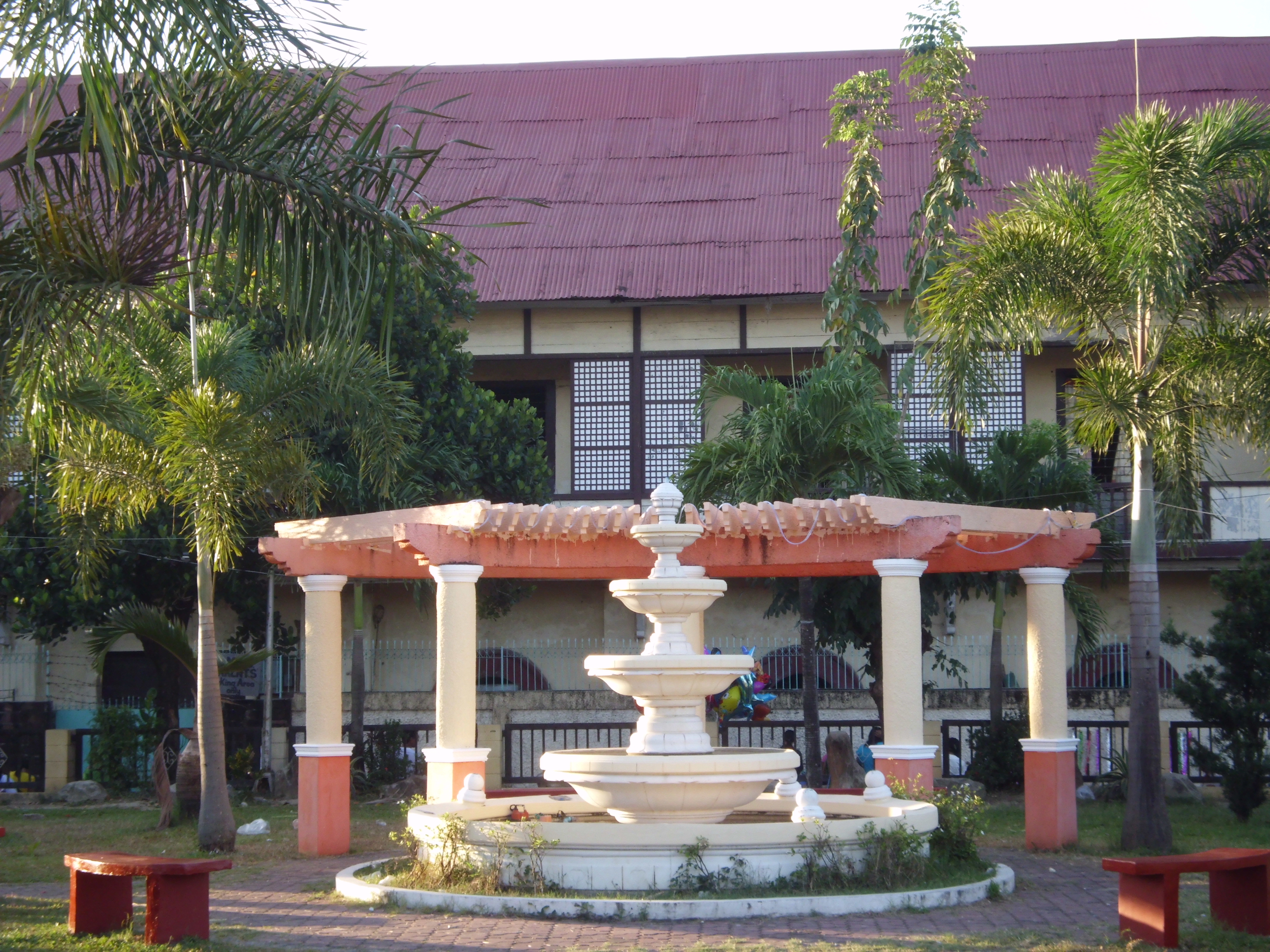 Malasiqui Public Plaza - Malasiqui