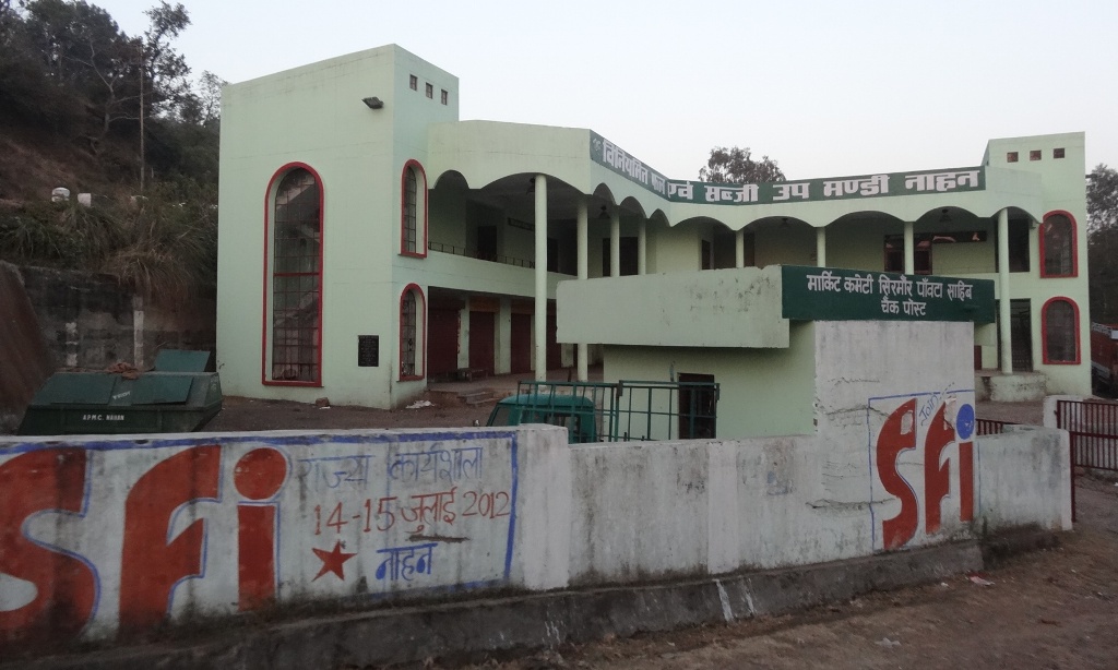 Fruit & Vegetable Market (Sabji Mandi) - Nahan