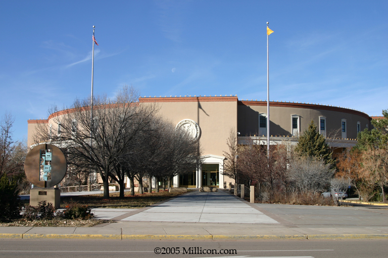 The New Mexico State Capitol "The Roundhouse" - Санта-Фе
