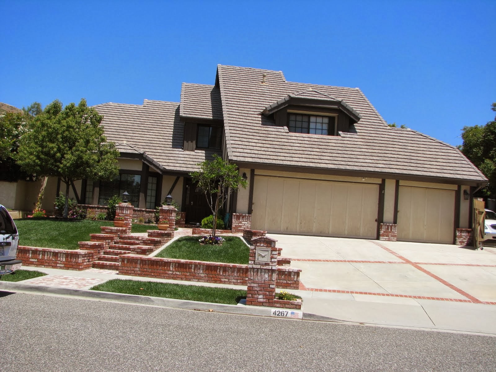 The Poltergeist House - Simi Valley, California | movie / film / TV ...