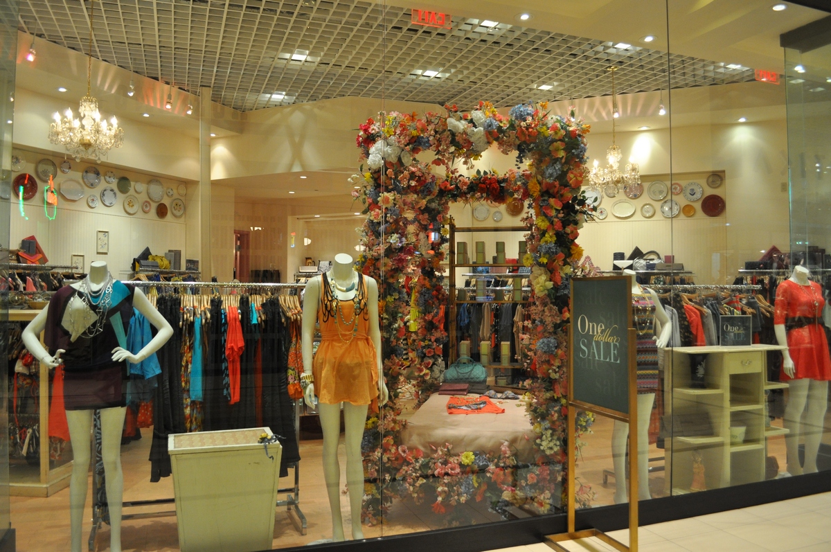 The Shoppes at Mandalay Place