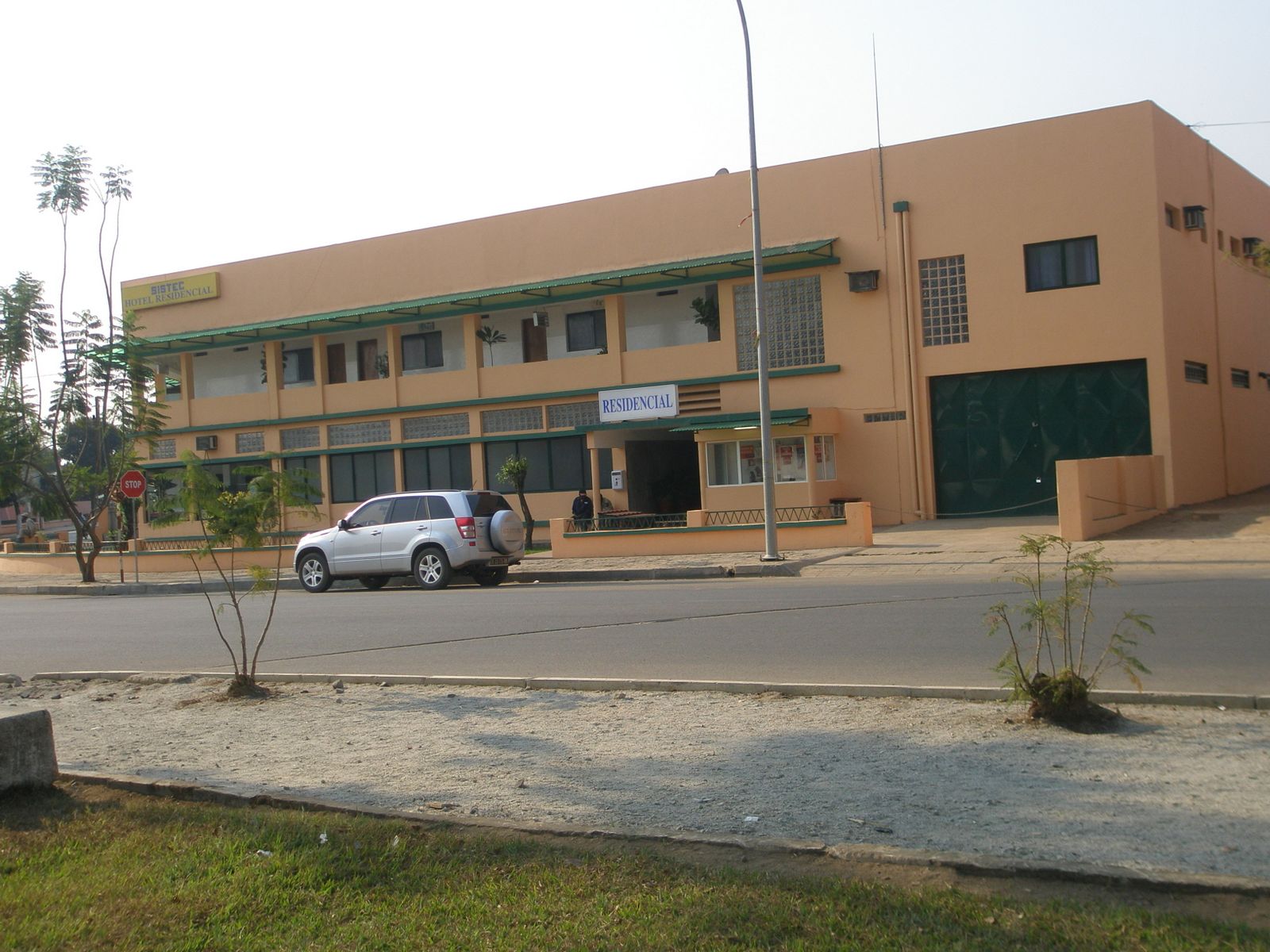 Hotel Residencial SISTEC - Huambo