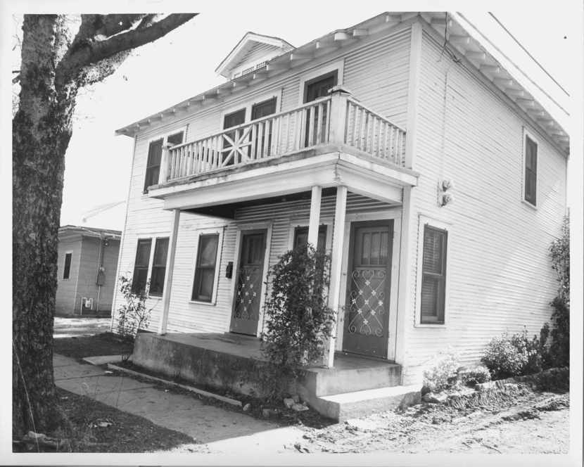 214 West Neely Street