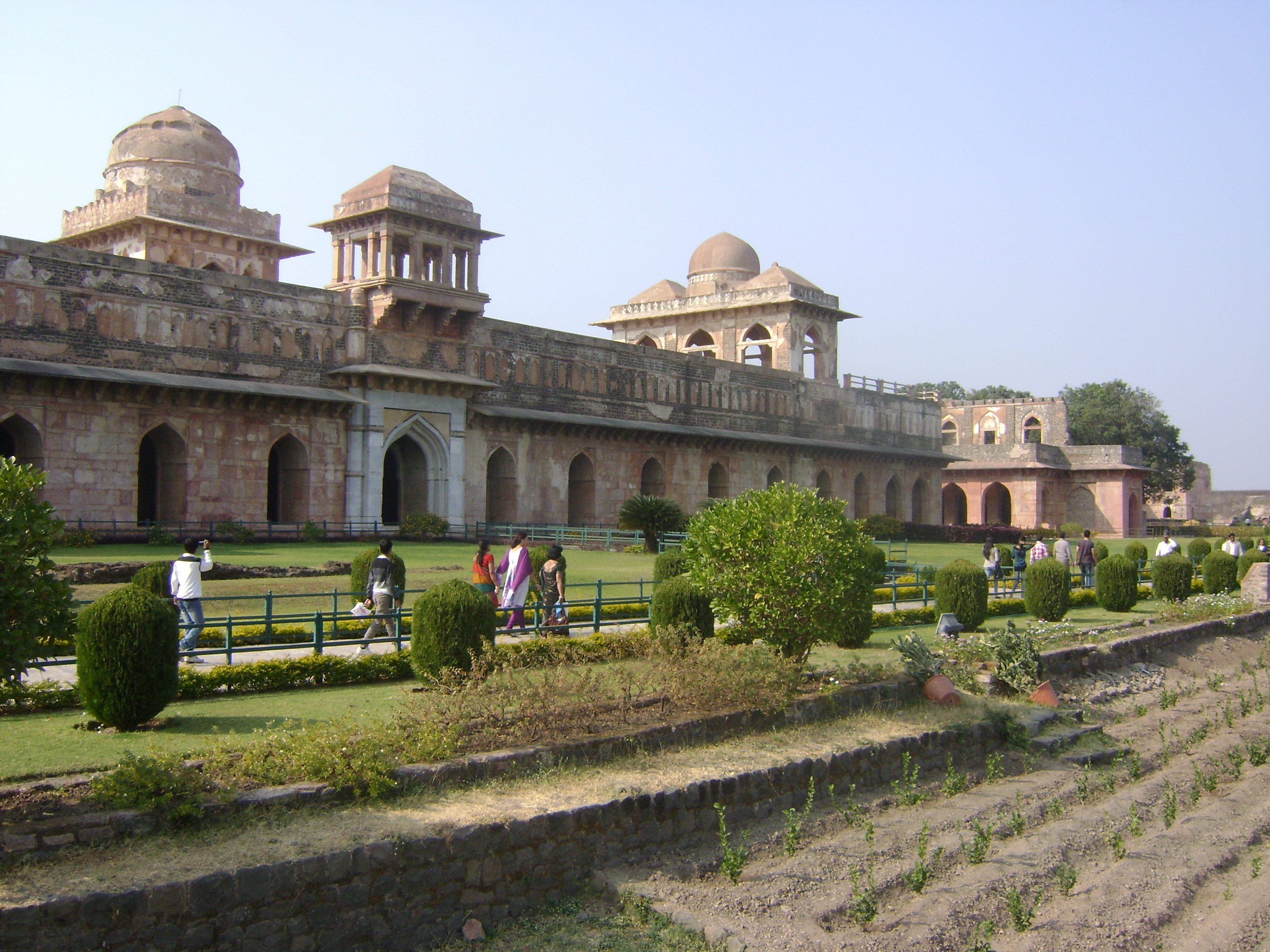 Jahaj Mahal (Mandu)