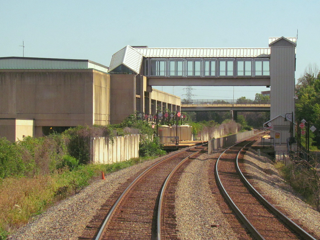 Franconia - Springfield, VA, Amtrak / VRE Station