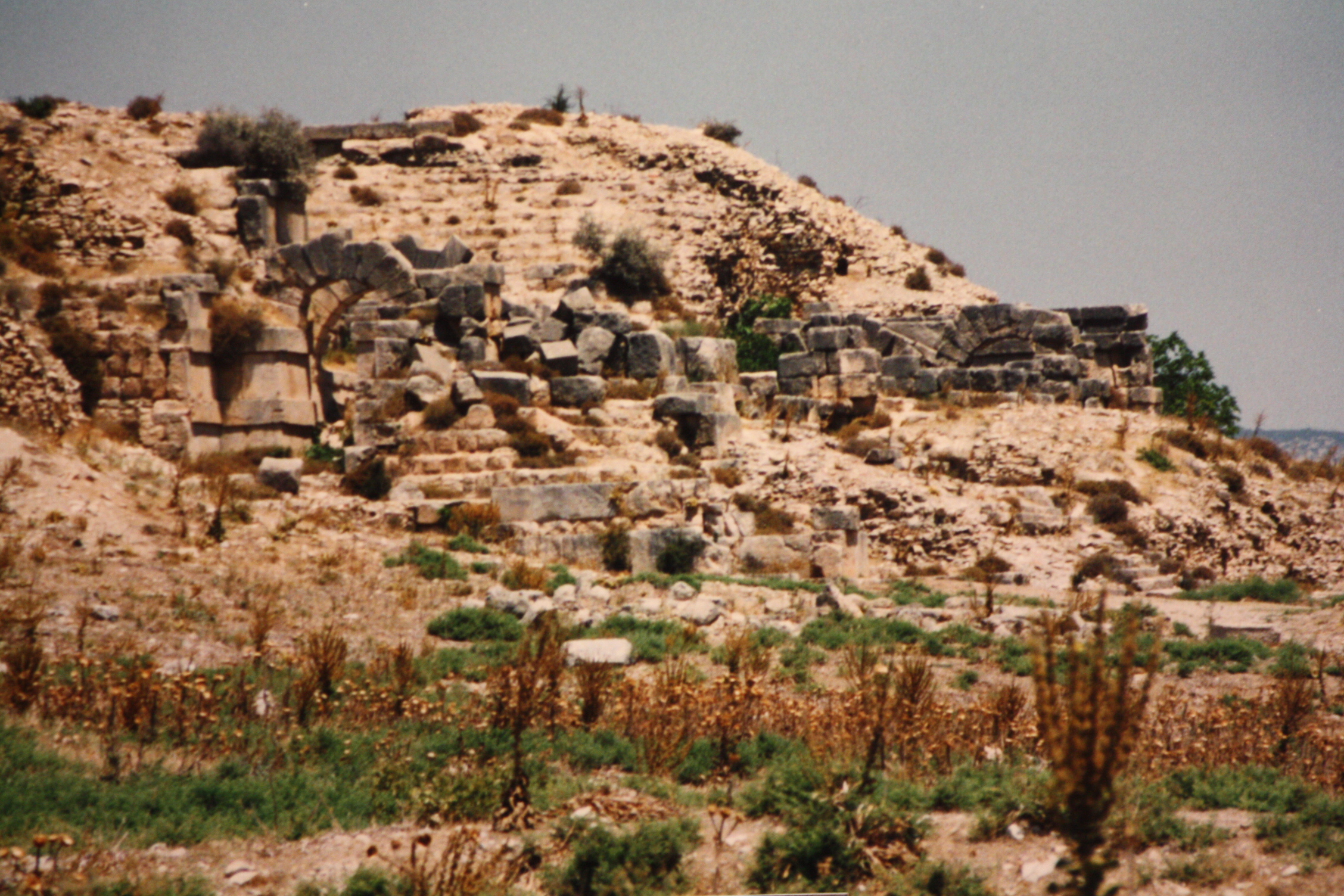 Sīrrūs/Cyrrhus/Qal‘at Nabī Hūrī