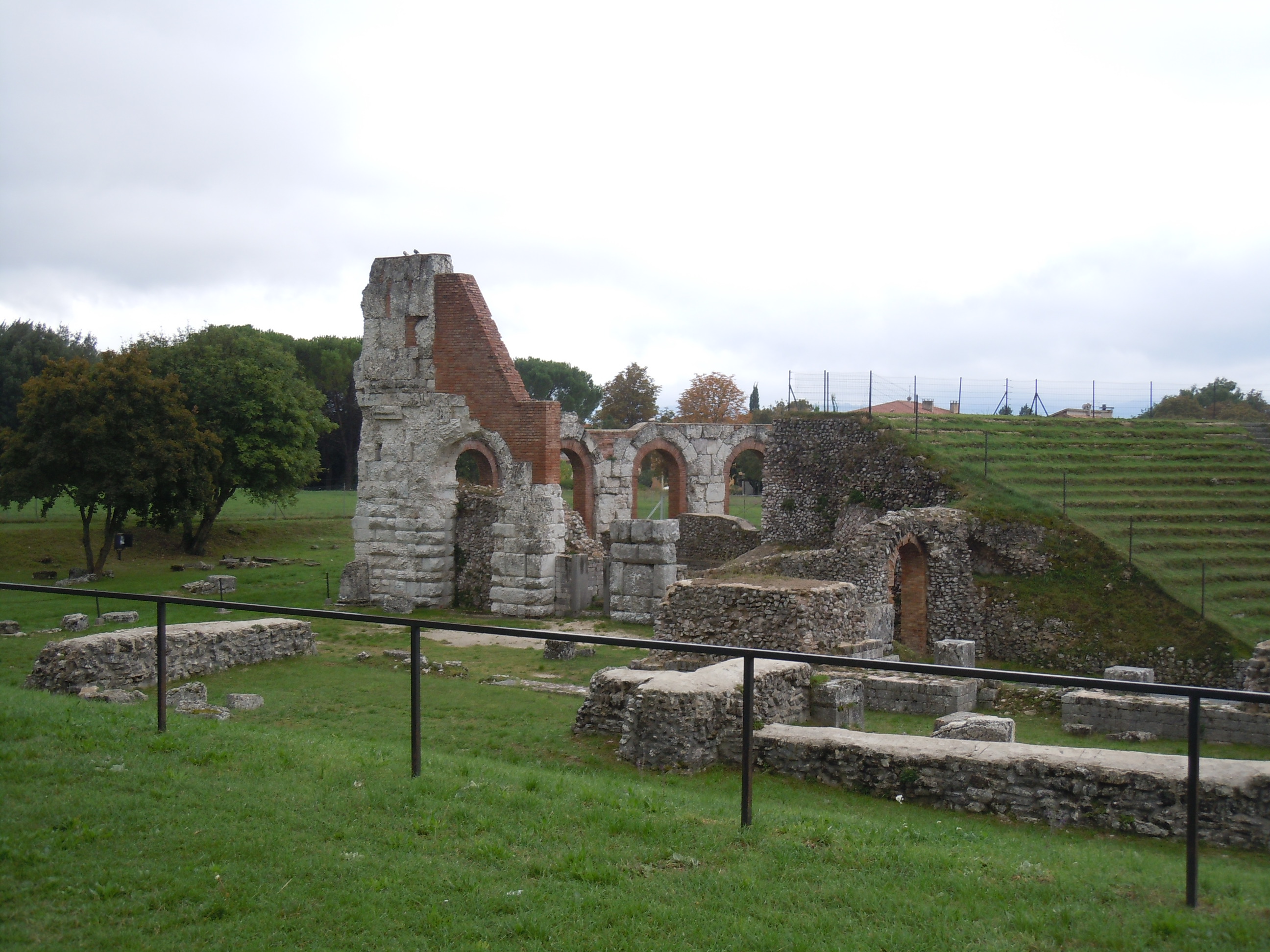 Romeins theater, Gubbio - Gubbio