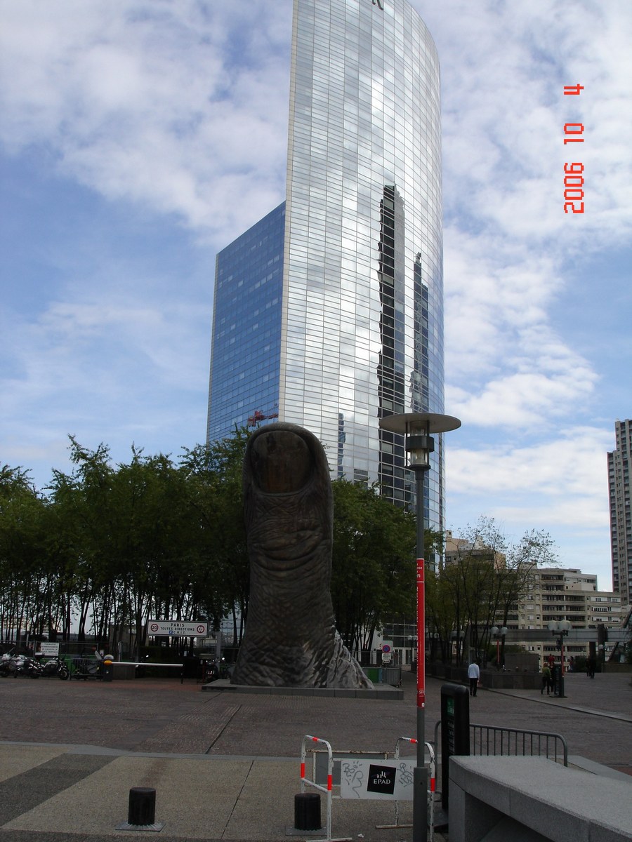 Caesar's Thumb - Puteaux