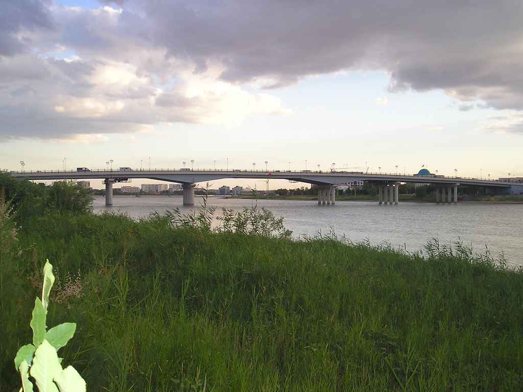 Atyrau (English) | city, capital city of state/province/region