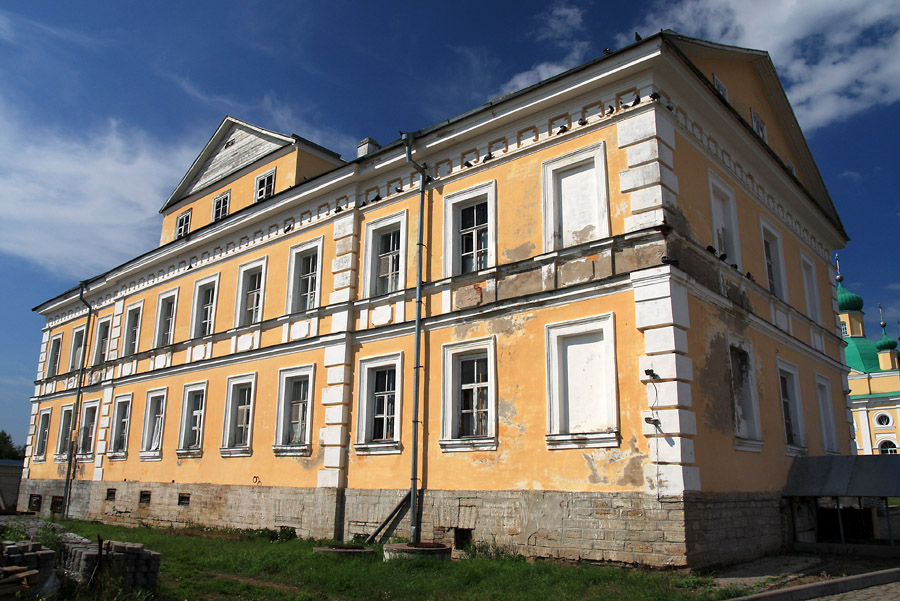 Nuns' cell building - Sovkhoz Ilych