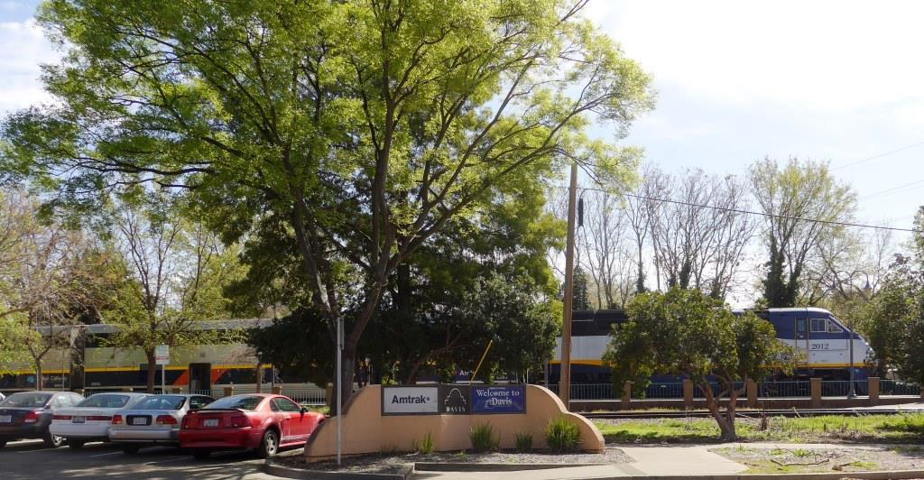 Davis, CA, Amtrak Station-Davis Wye Triangle Station + Parking Lot ...