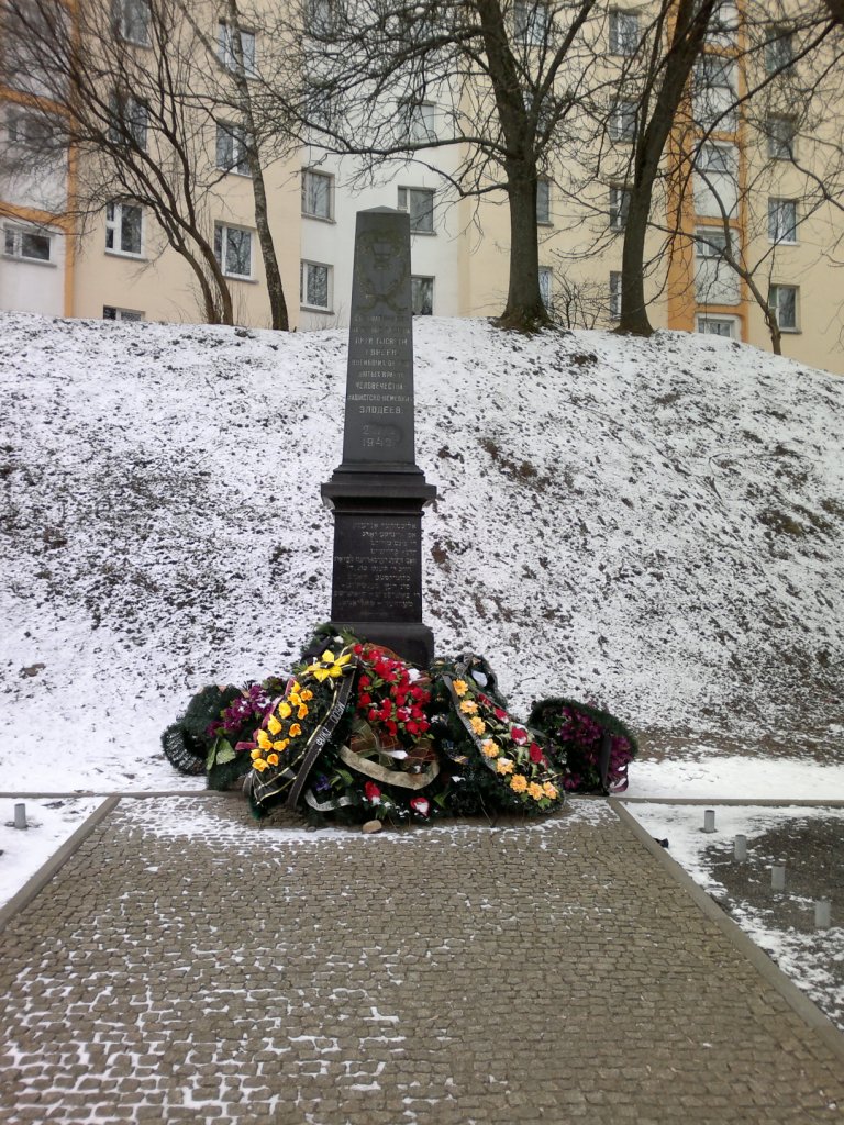 Obelisk at memorial "The Pit" of Minsk Ghetto victims - Minsk