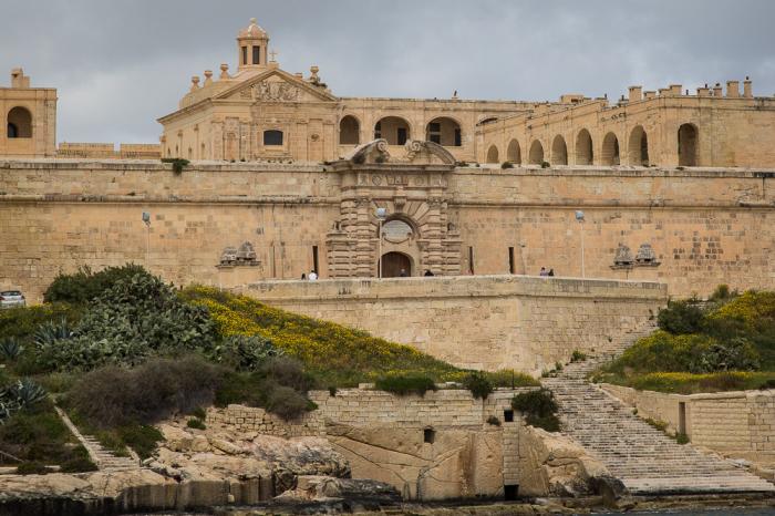 Fort Manoel