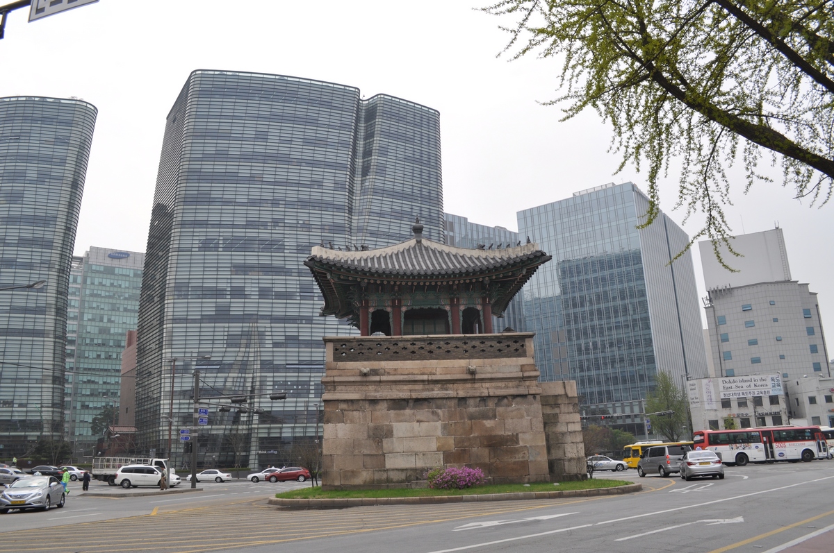 Dongsibjagak Watchtower - Seoul