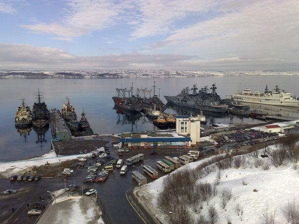 Home berths of the Northern Fleet main warships - Severomorsk