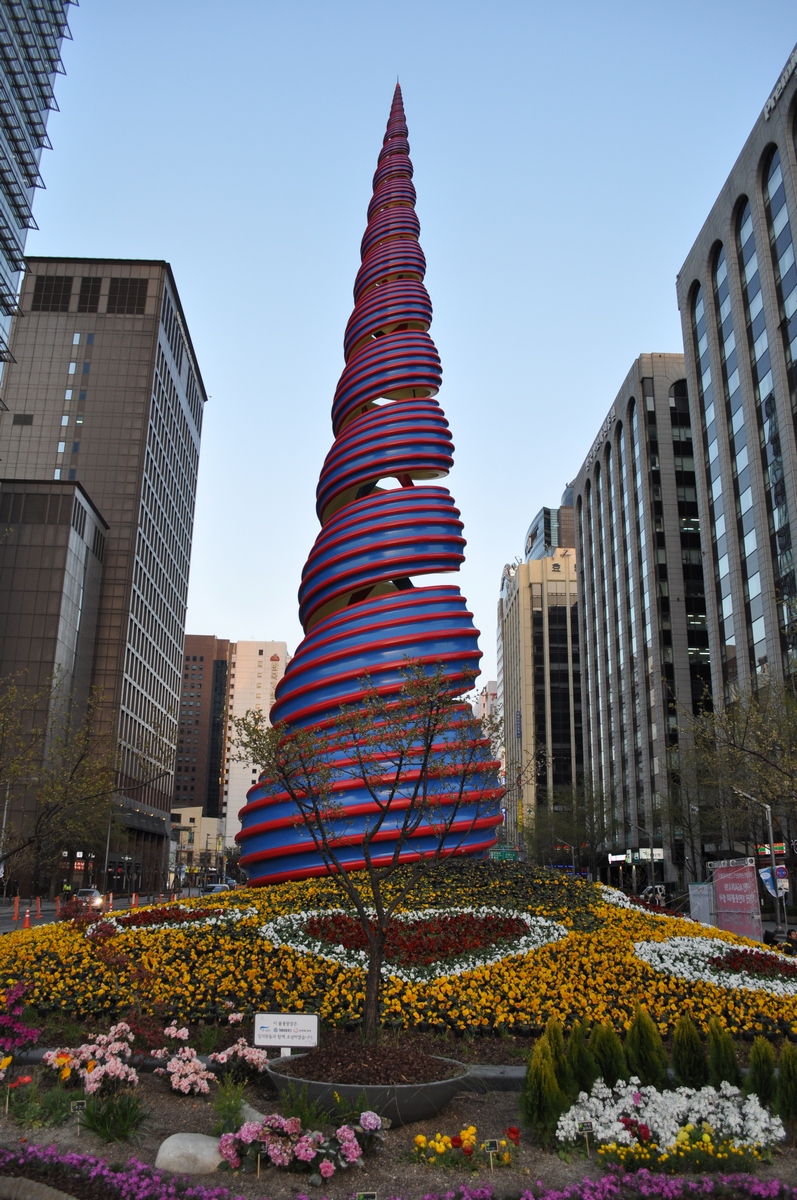 Sculpture "Spring" - Seoul