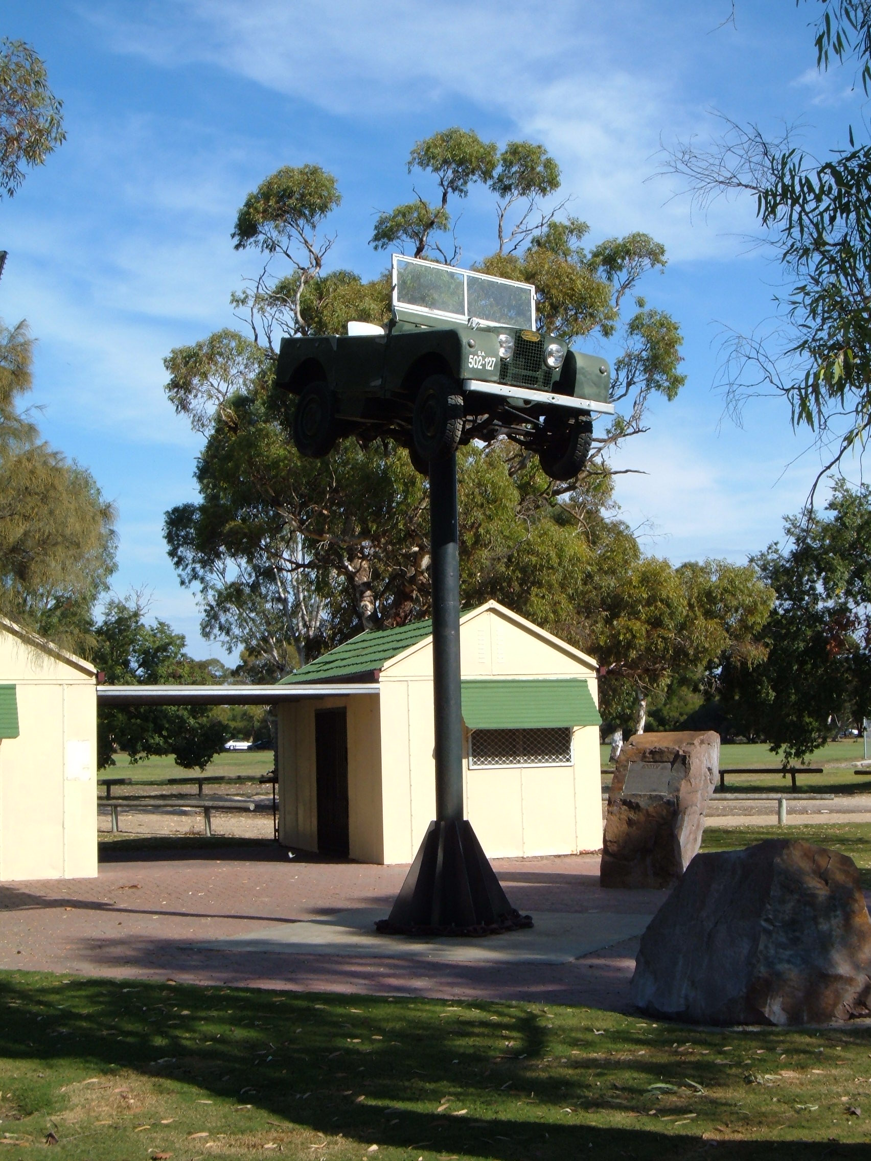 AMP Memorial and Wiles Hut - Keith
