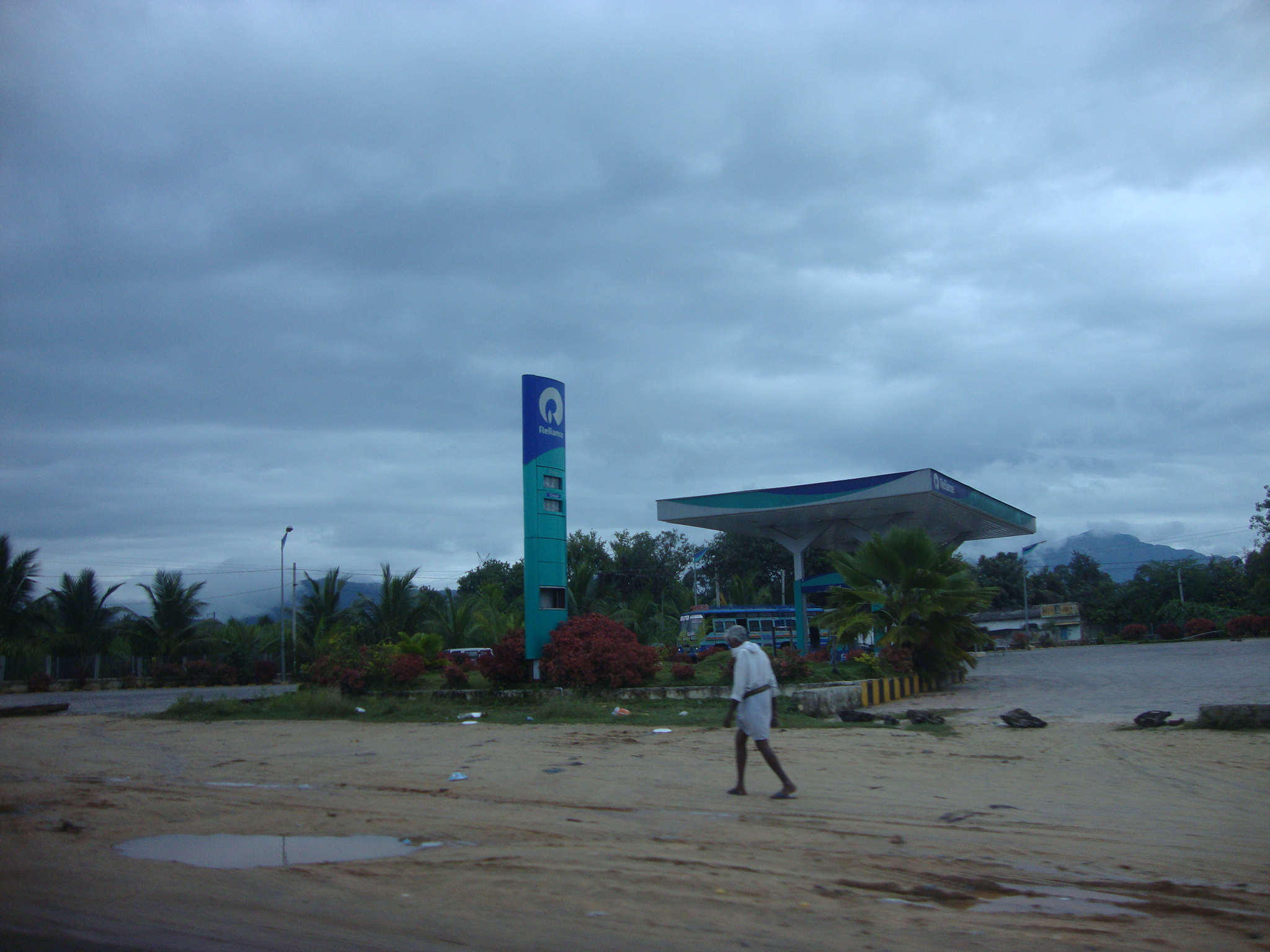 Reliance Fuel Station (2011)
