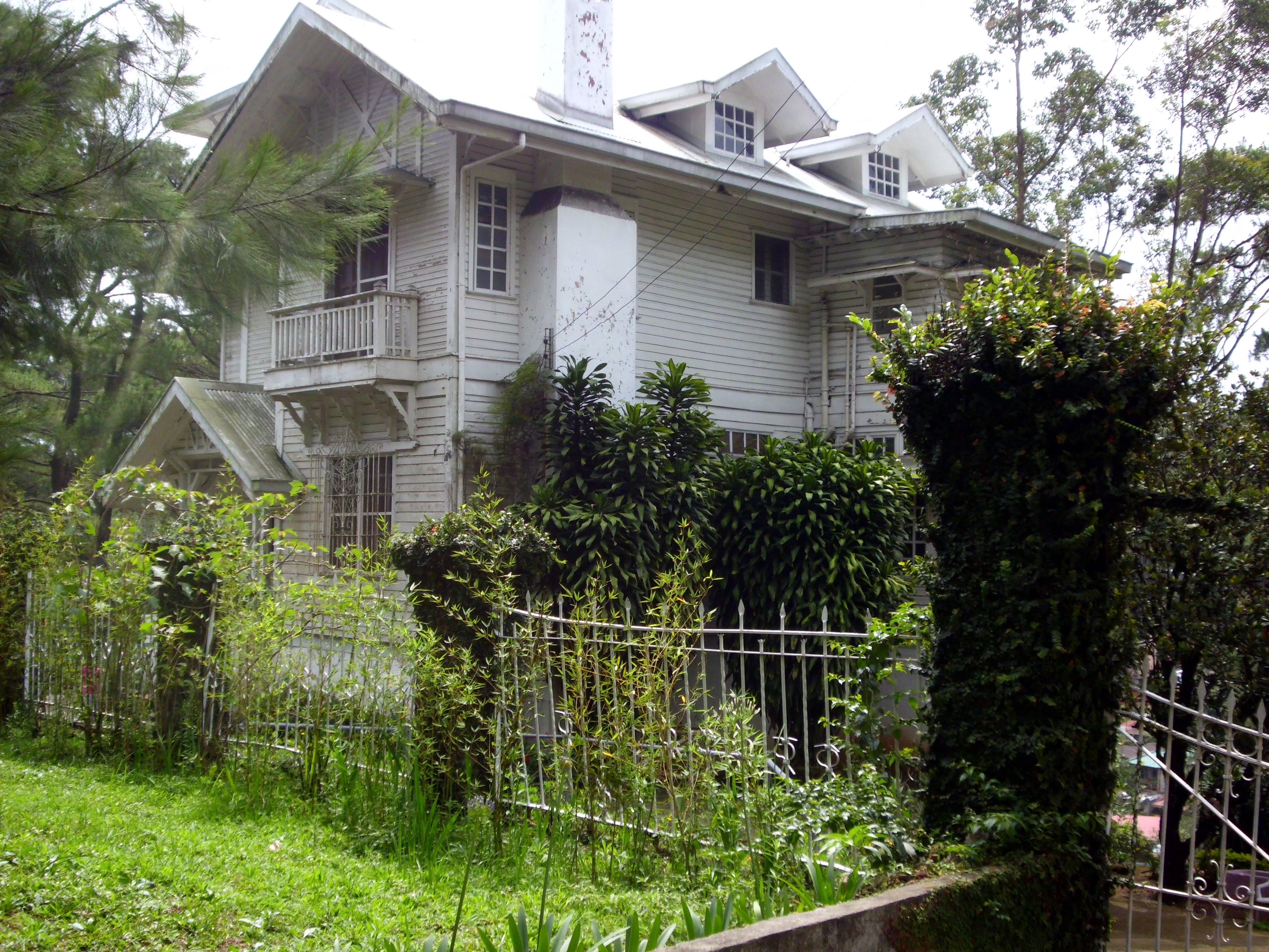 Laperal White House - Baguio