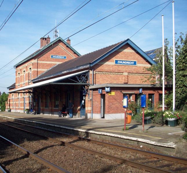 Station building Zwijndrecht - Zwijndrecht