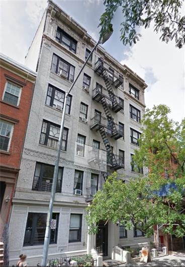 Chelsea Arms Apartment