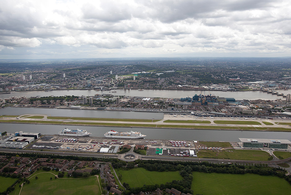 London City Airport (LCY/EGLC) - London