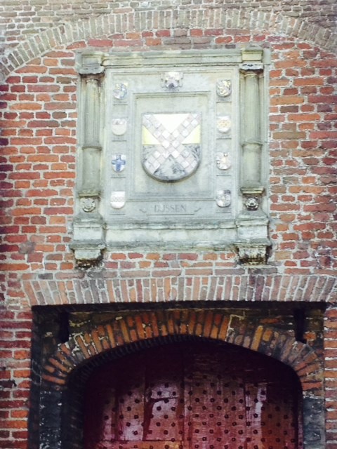 Dussen Castle - Dussen | museum, monument, interesting place, bridge ...