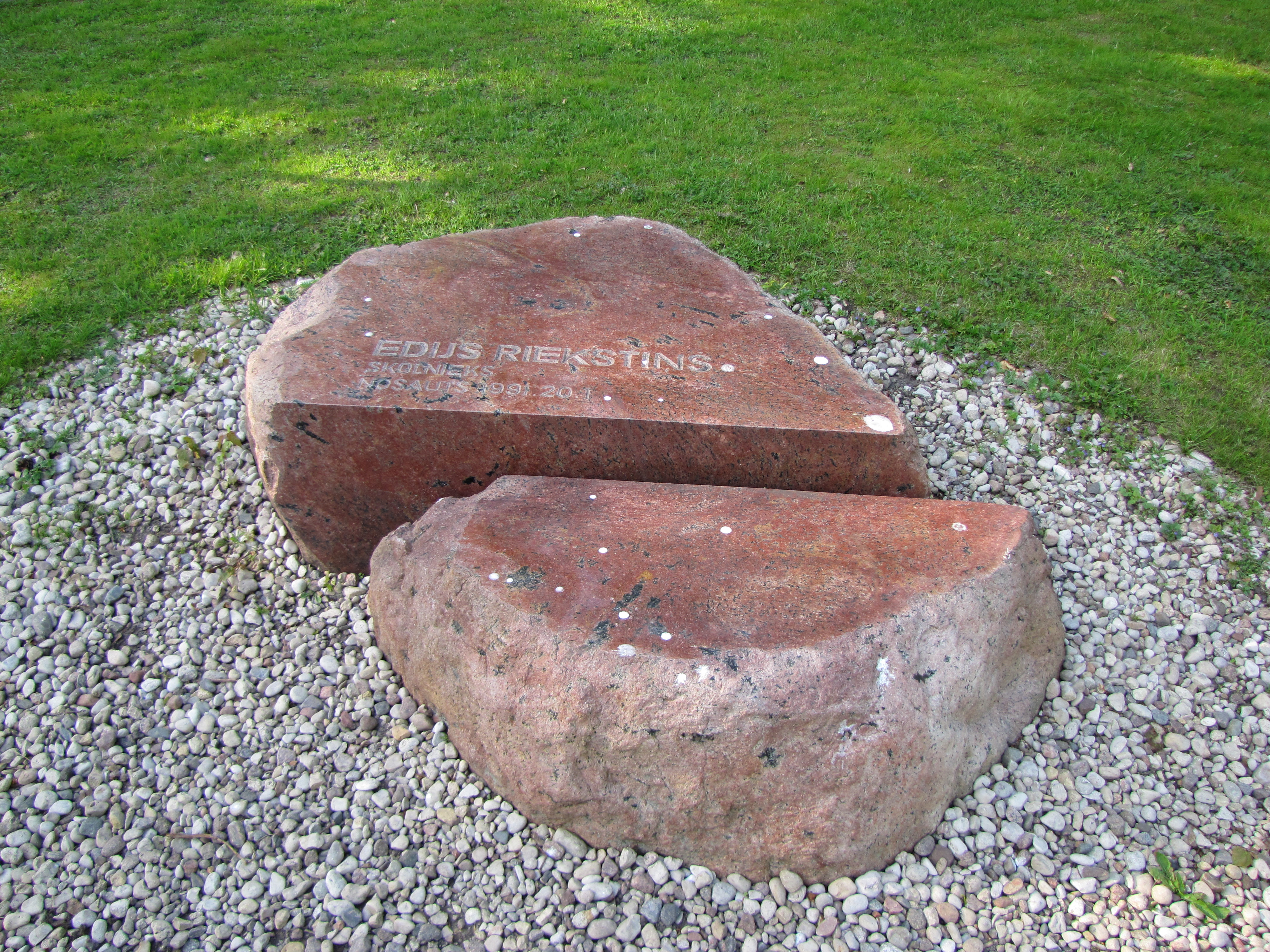 memorial tablet to Edijs Riekstins - Riga