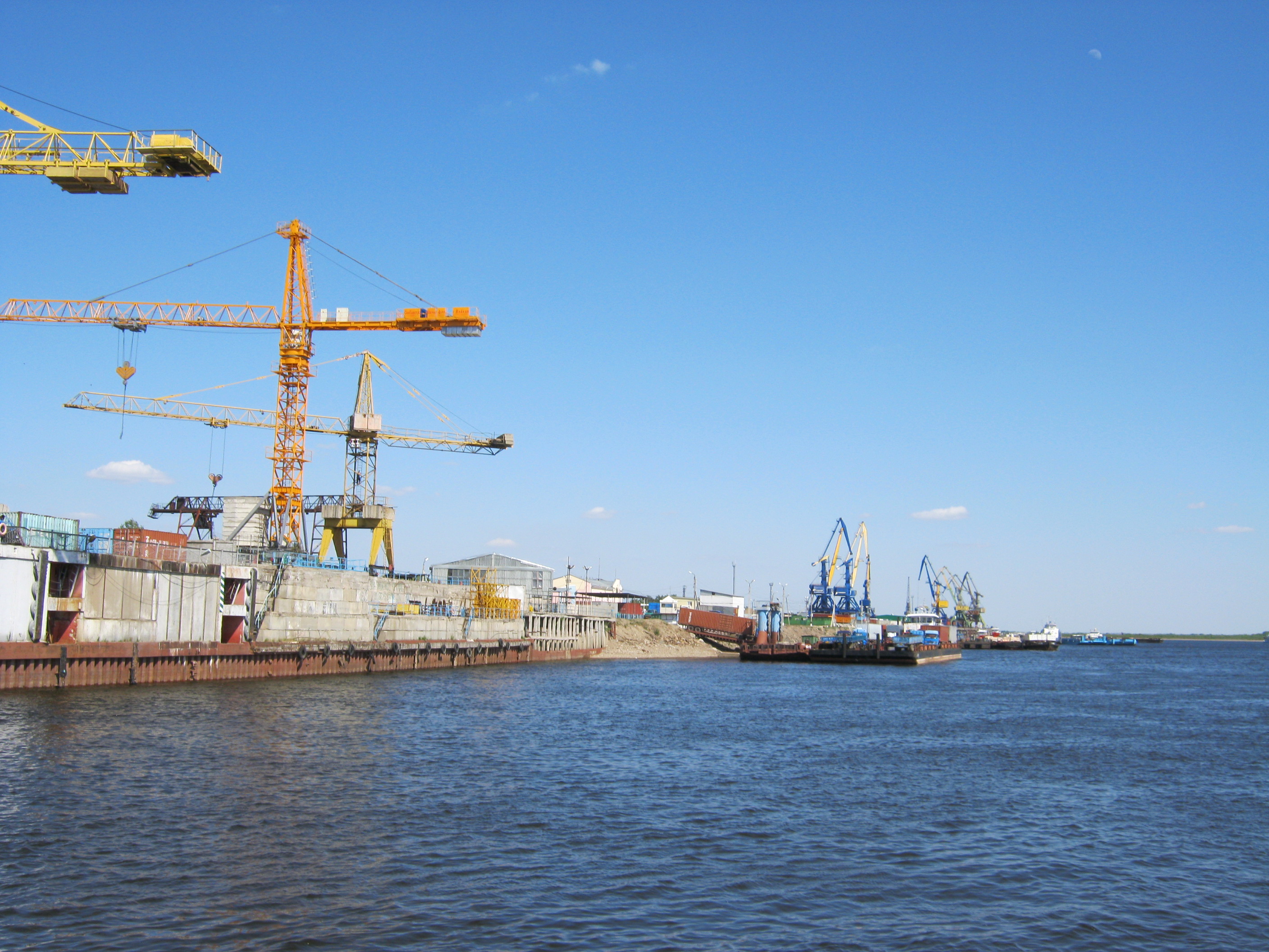 Blagoveshchensk River Port. Russian Multilateral Mixed Border-Crossing ...