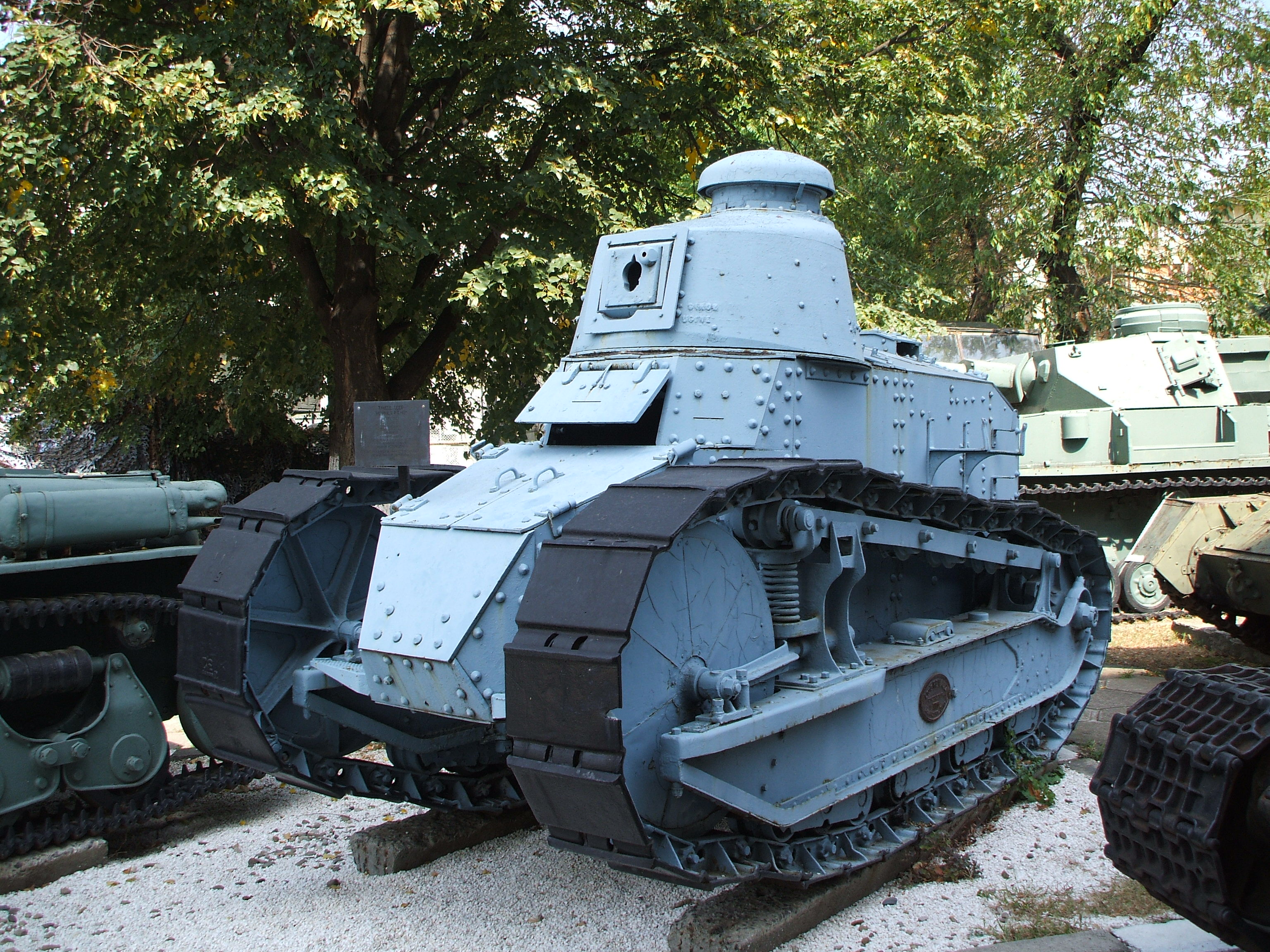 Tanc Renault FT - Bucureşti