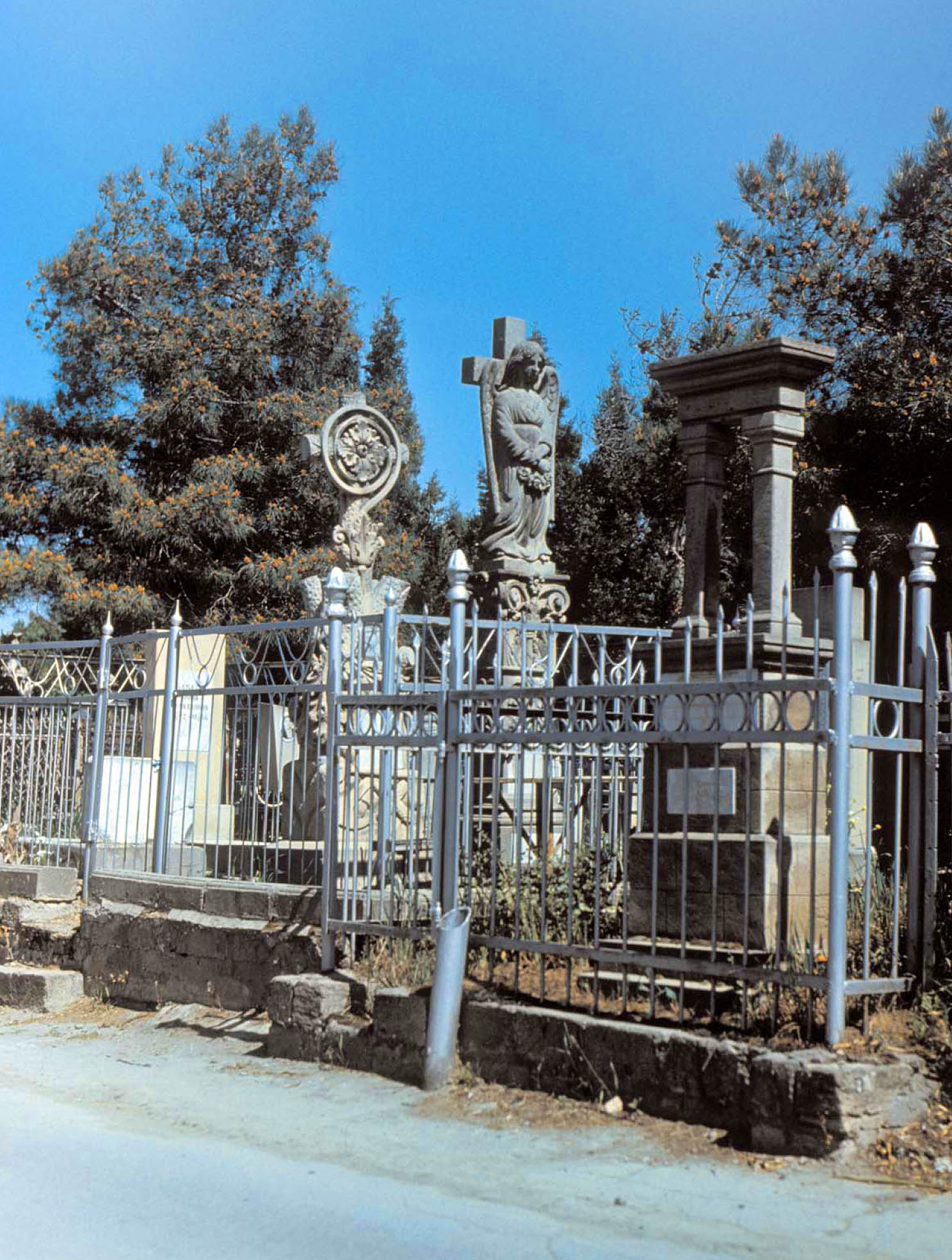 Armenian cemetery of Baku - Baku | destroyed